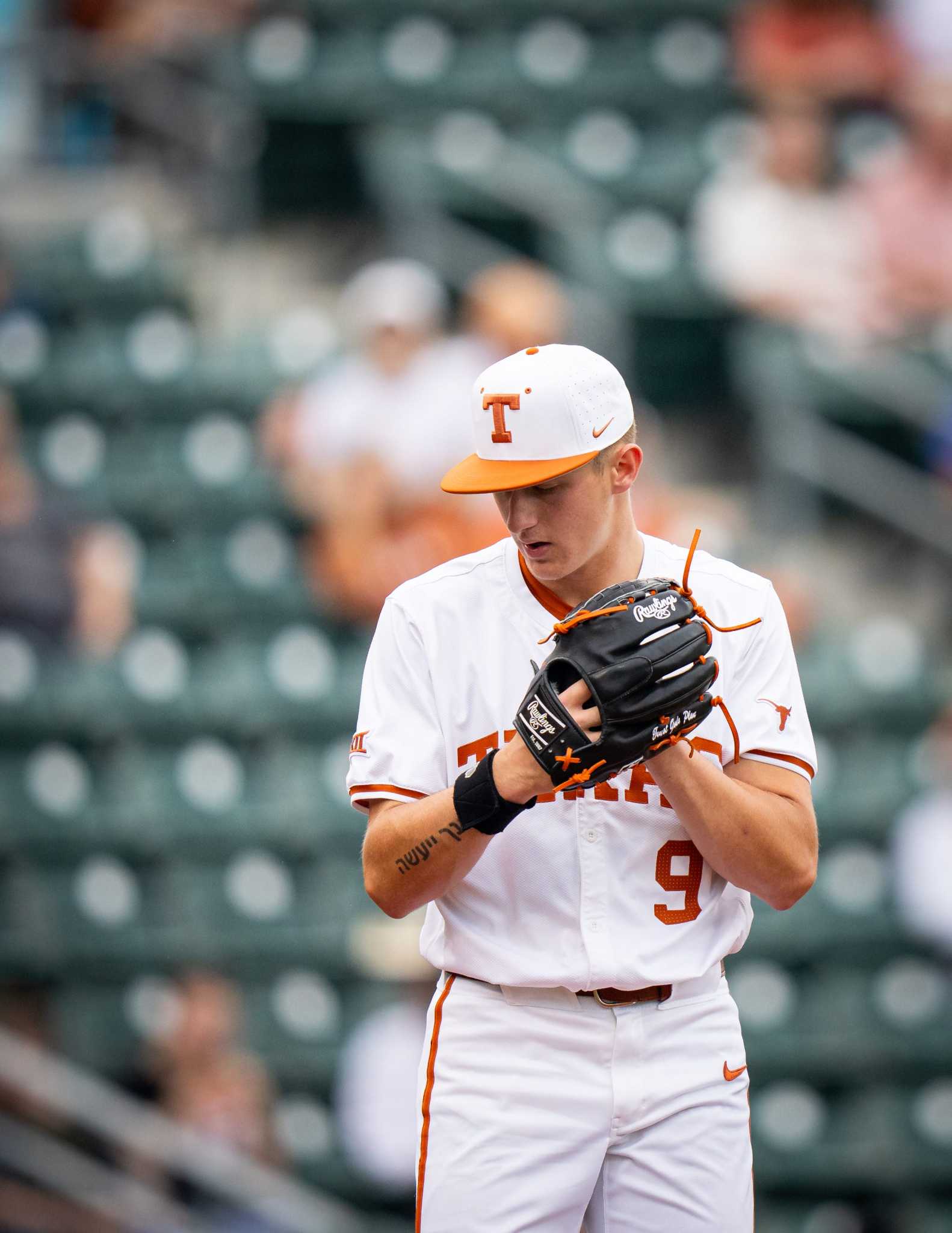 Top Texas hitter Jared Thomas makes pitching debut in UTRGV loss