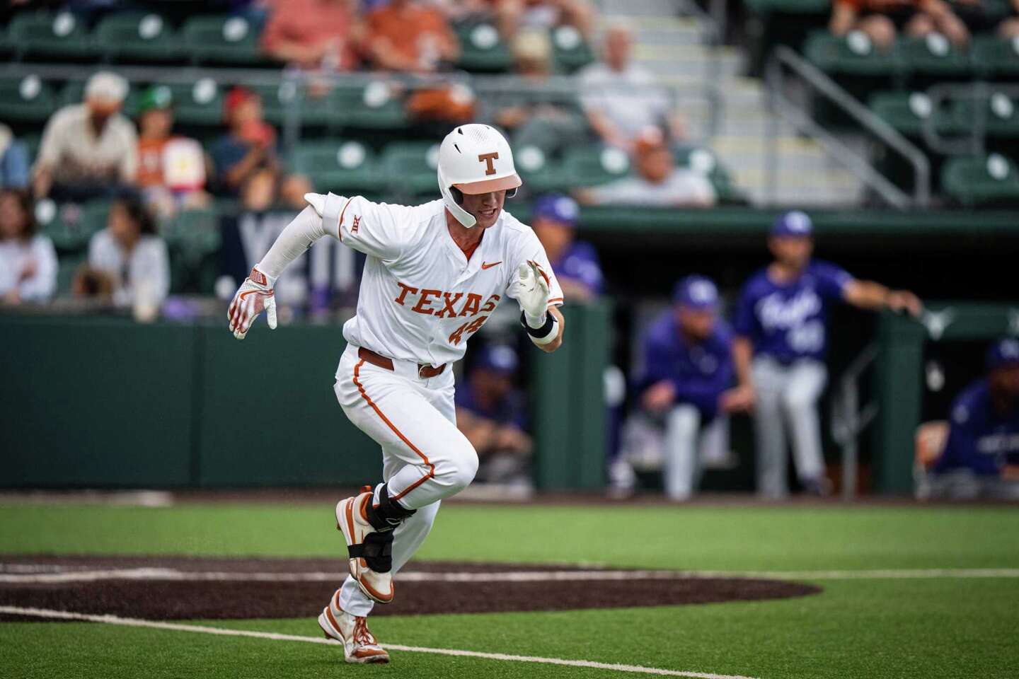 Texas baseball coach David Pierce gets suspended after TCU ejection