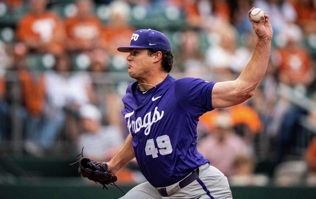 Texas baseball coach David Pierce gets suspended after TCU ejection