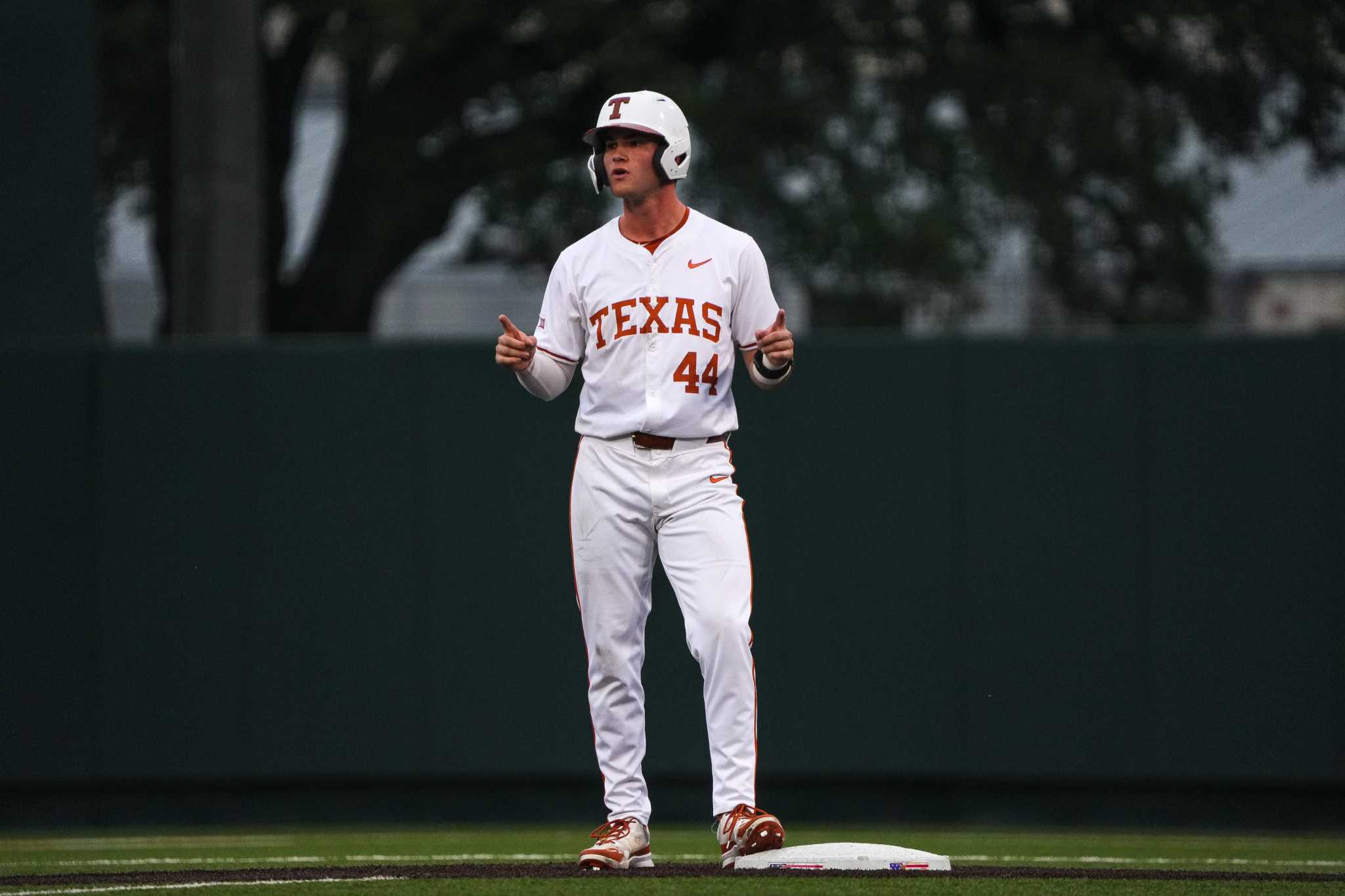 Texas baseball team beats Oklahoma State for second time in two days