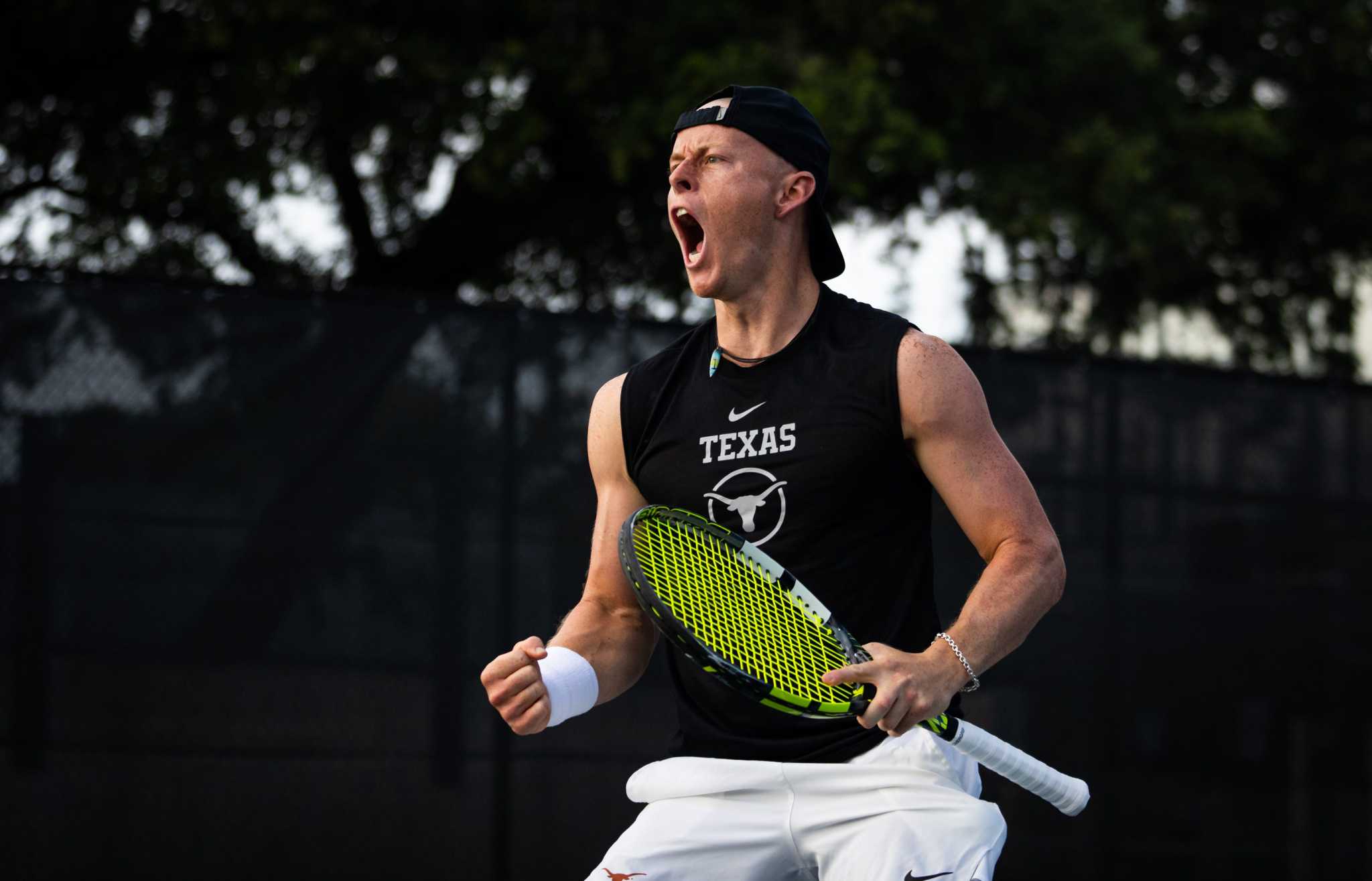 Texas men's tennis team advances past Texas A&M to NCAA Elite Eight