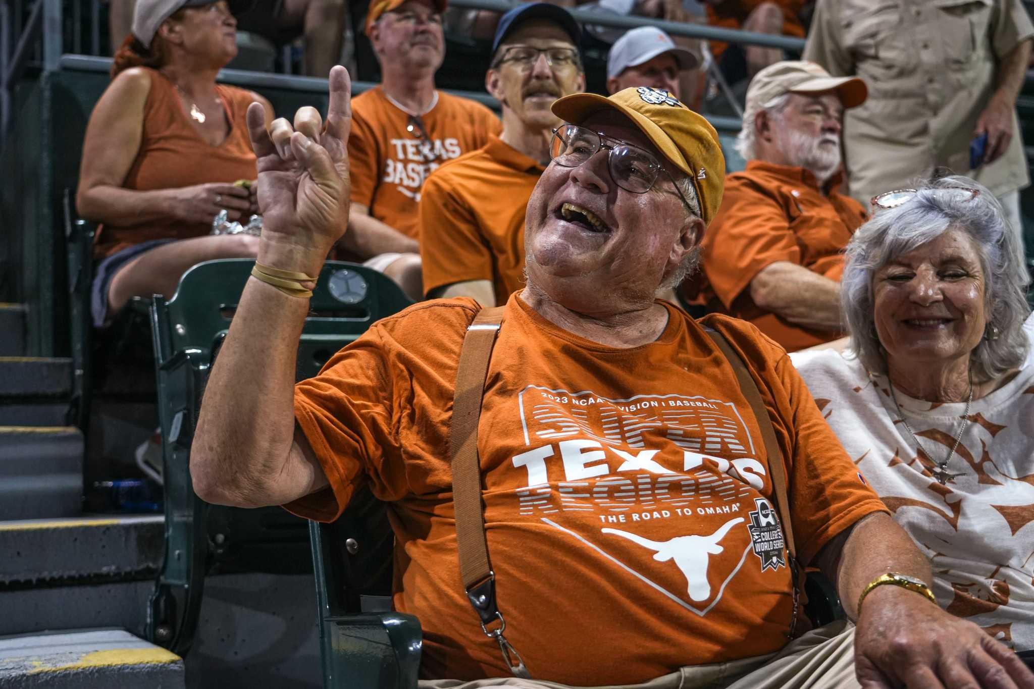 Scott Wilson remembered as Texas beats Oregon, heads to 2026 CWS