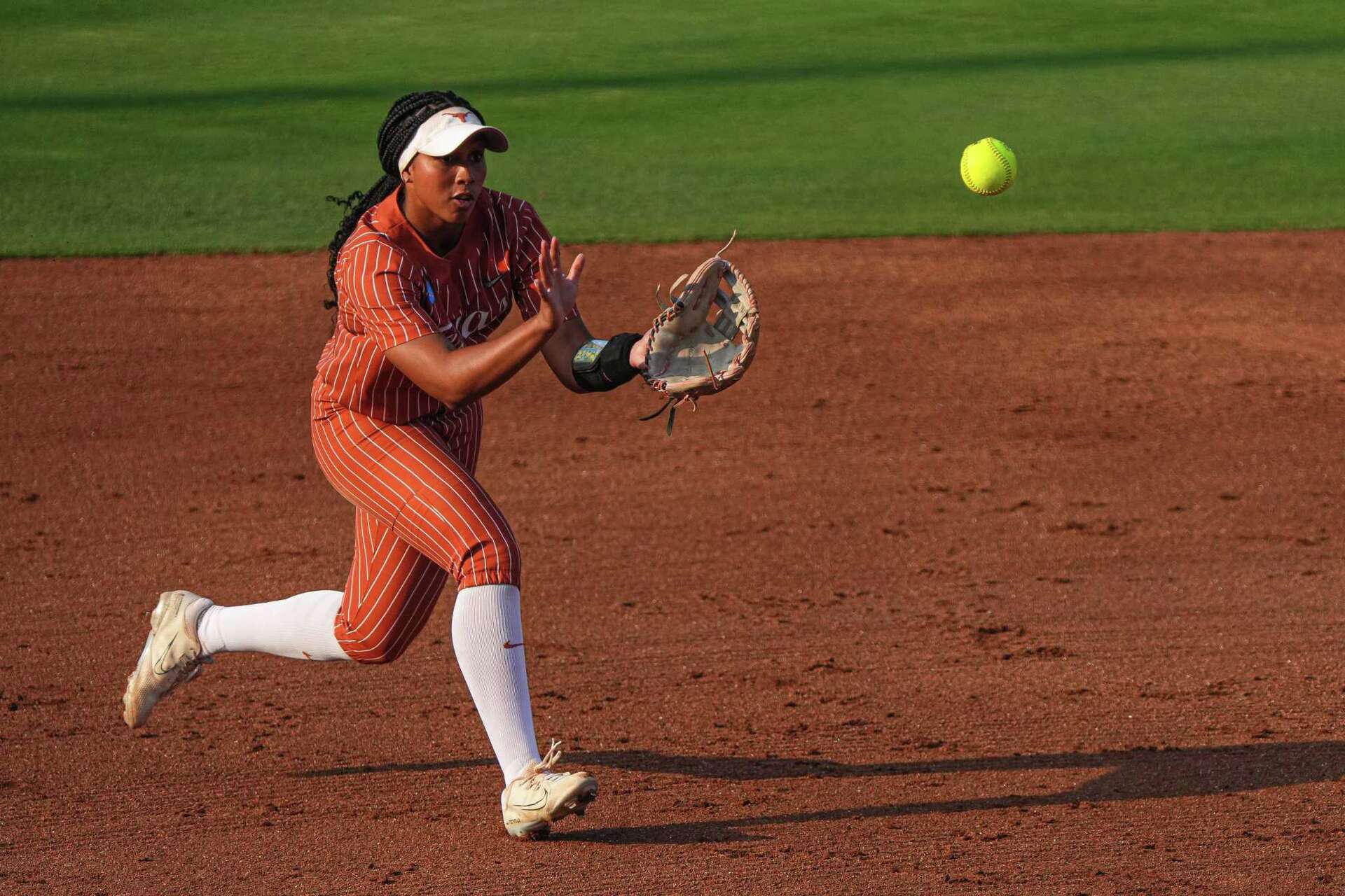 Texas softball releases complete 2025 schedule