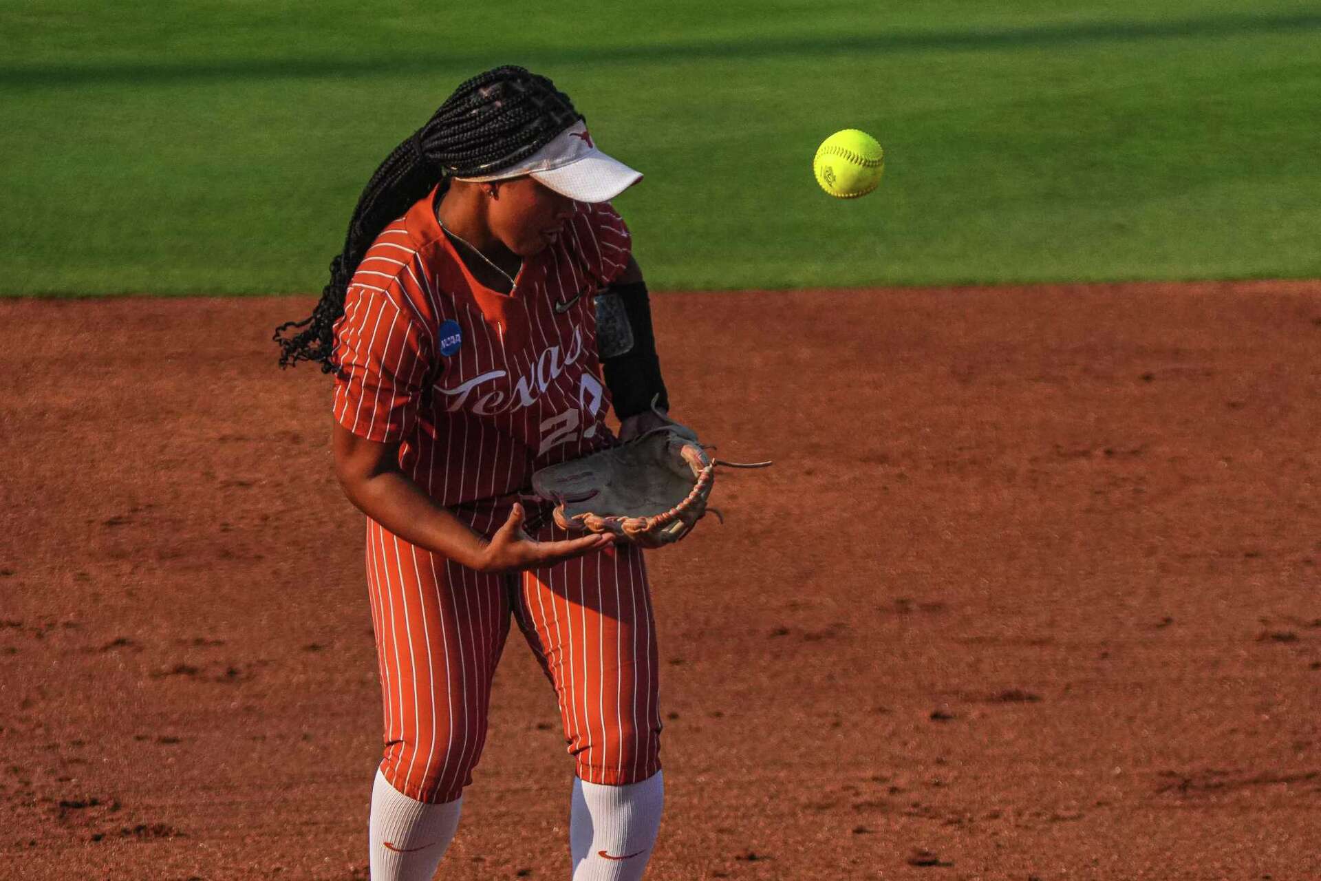 Texas softball releases complete 2025 schedule