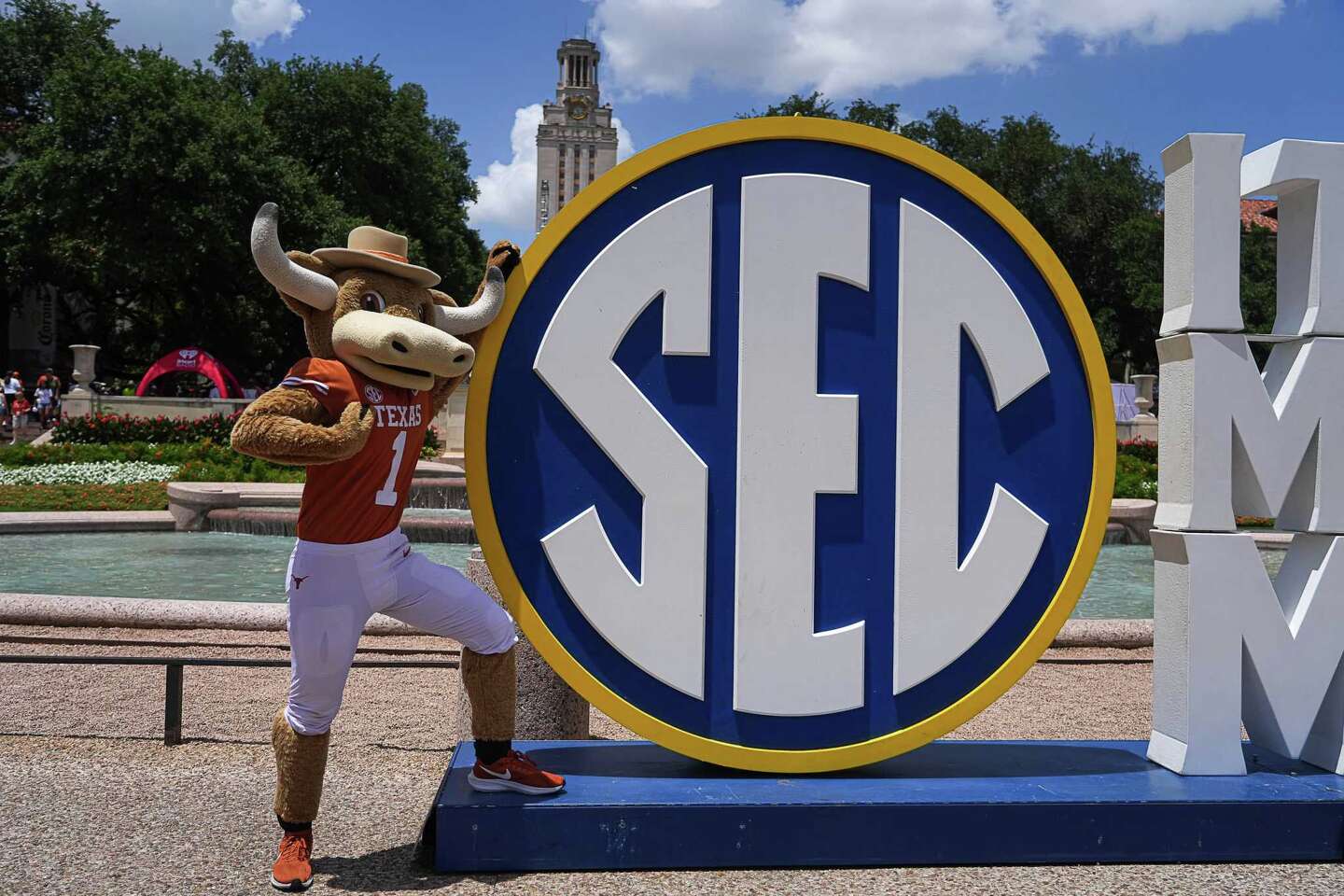 Longhorn Network returns in new streaming form as Texas moves to SEC