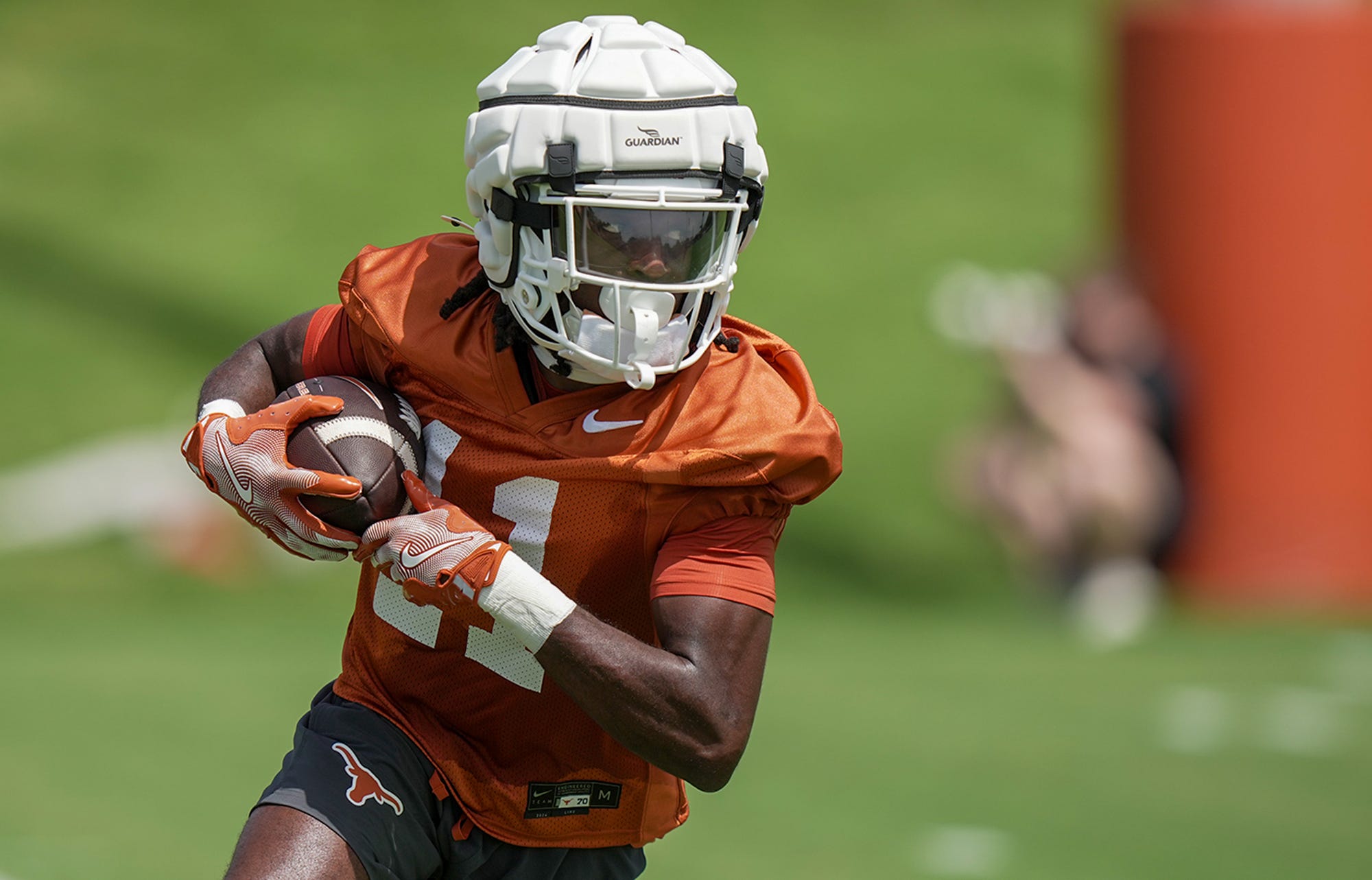 3 observations as Texas Longhorns return to football practice
