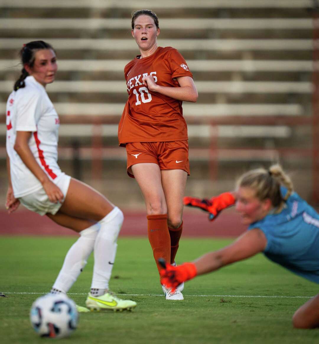 ESPN, FOX, SEC Network to broadcast Texas volleyball, soccer games