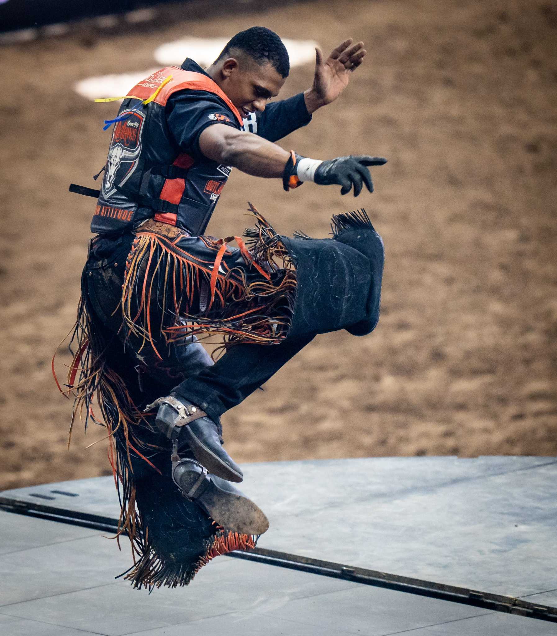 Texas Rattler bull rider falls on head in scary injury