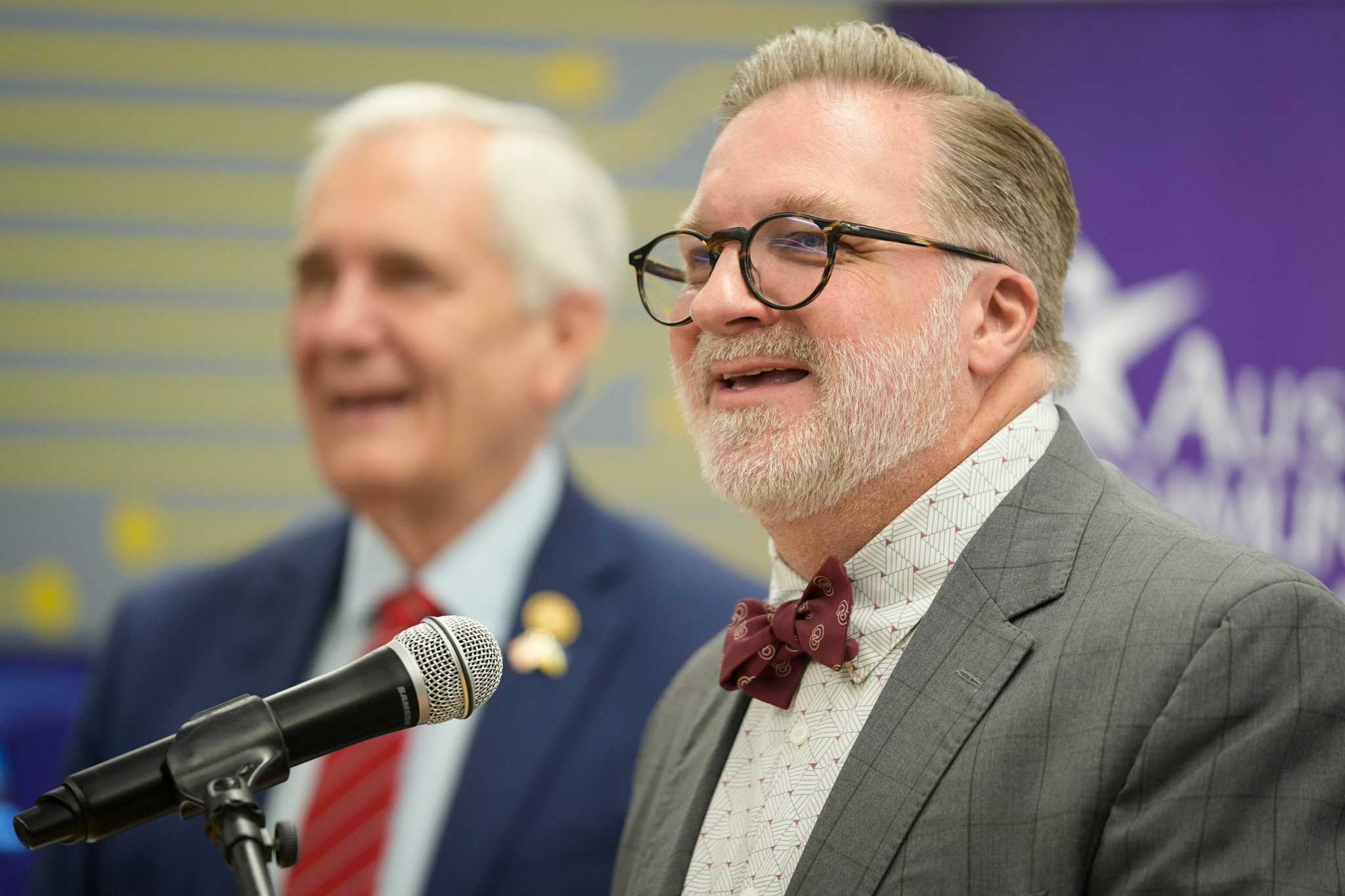 ACC chancellor advocates for free tuition, Pell grants at US Senate