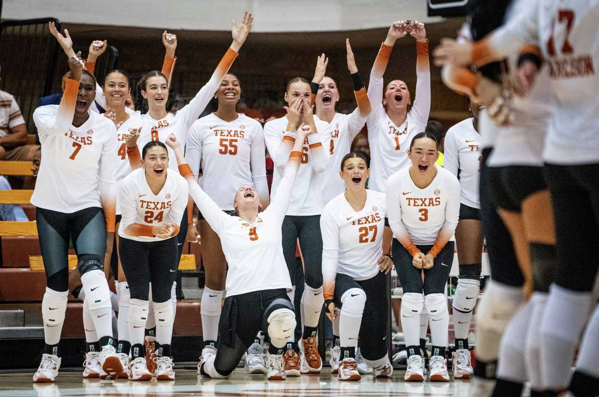 Ella Swindle returning for Texas volleyball next season