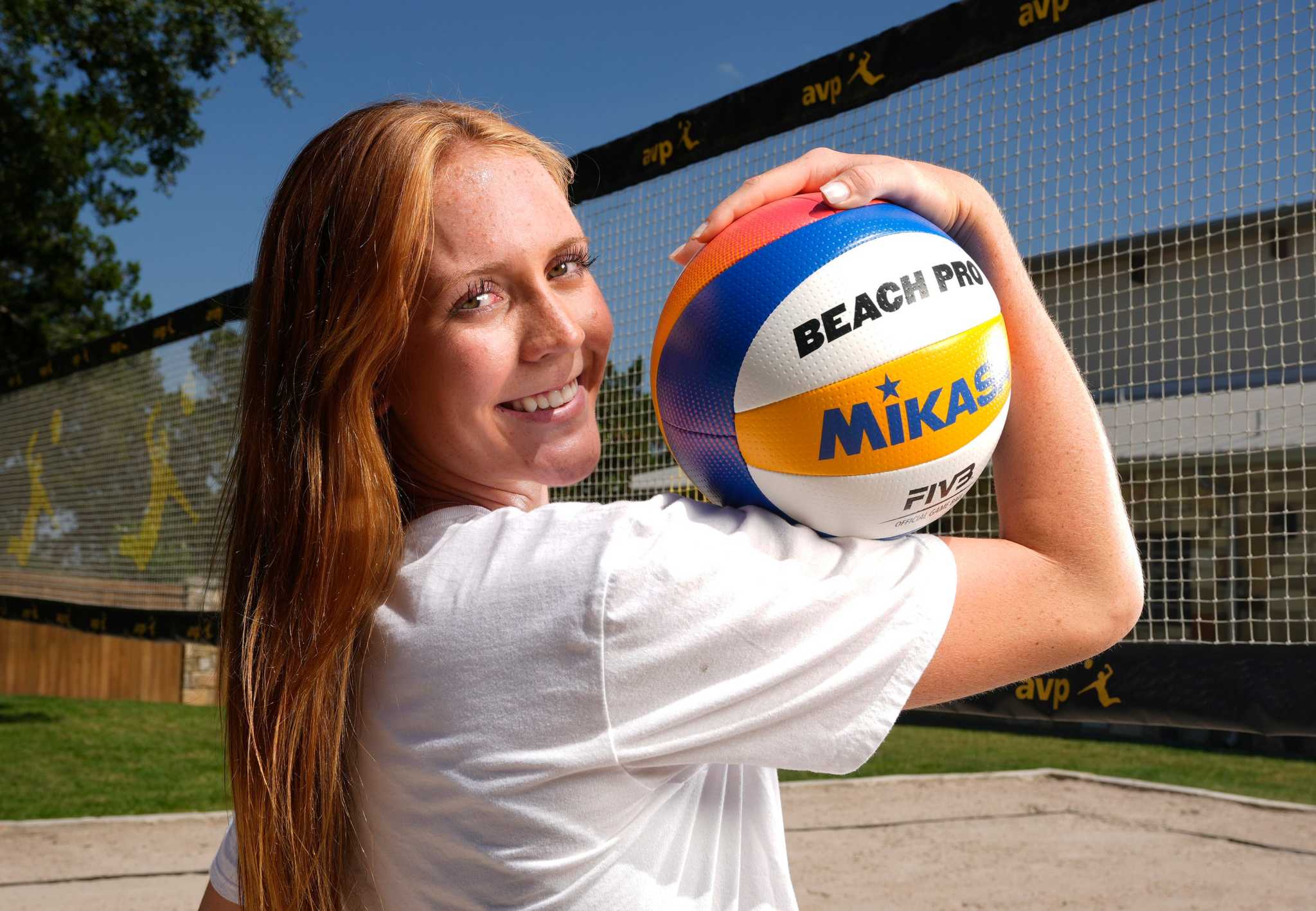 Westlake's Lily Davis will play beach volleyball for hometown Texas