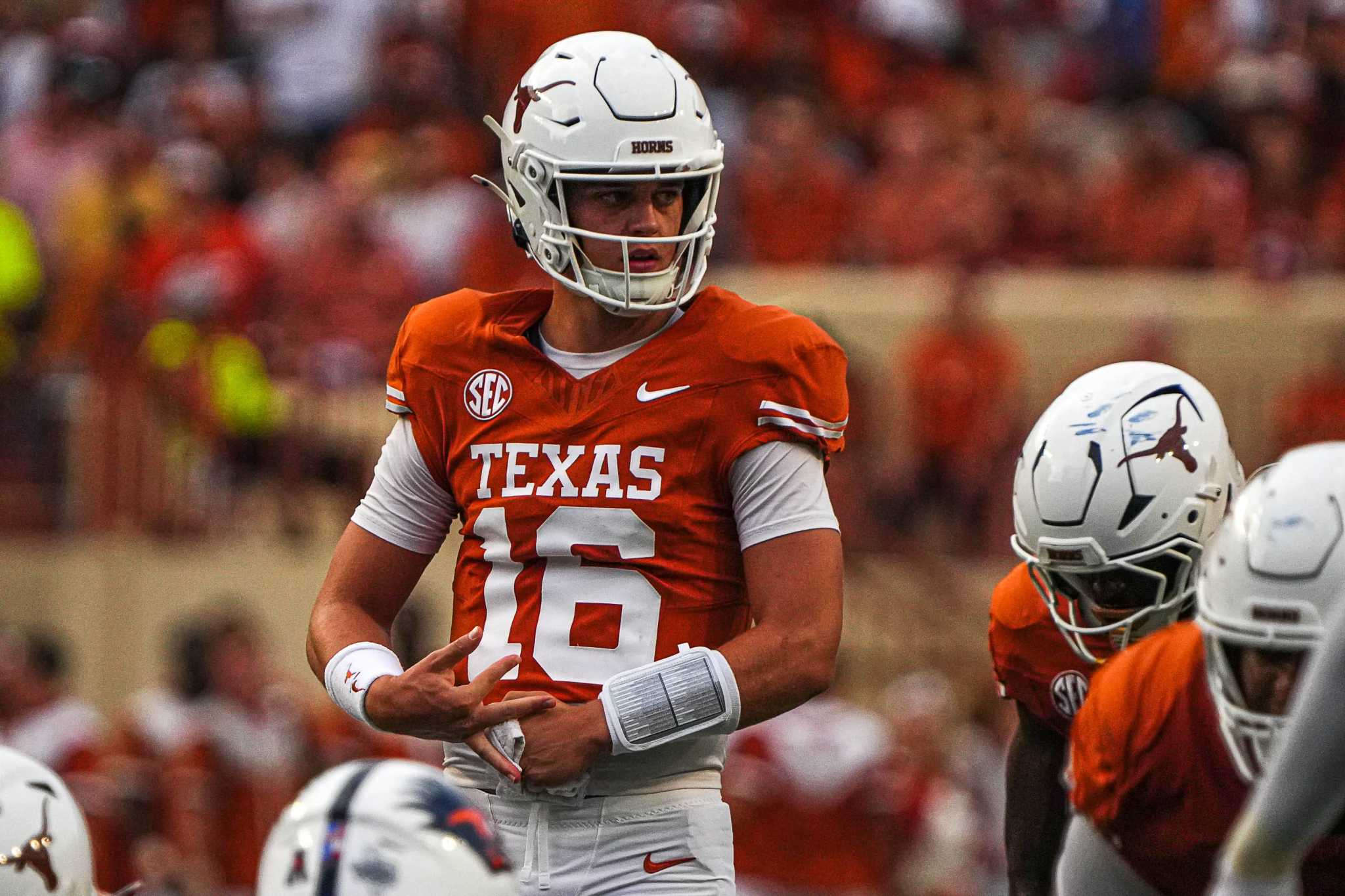 Texas football film study: Arch Manning shows arm talent vs. UTSA