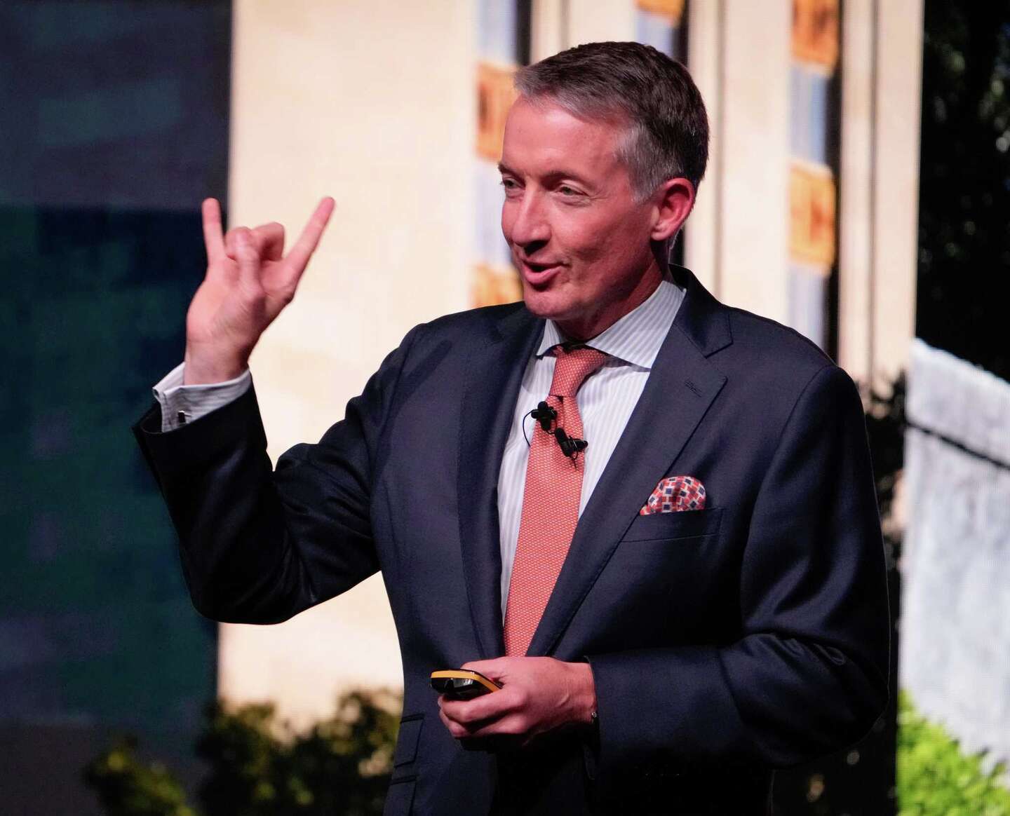 UT-Austin President Jay Hartzell resigns, named next president of SMU