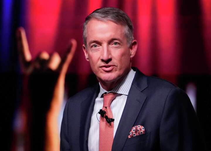 UT-Austin President Jay Hartzell resigns, named next president of SMU