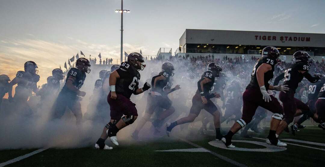 Dripping Springs football holds off Johnson in wild shootout