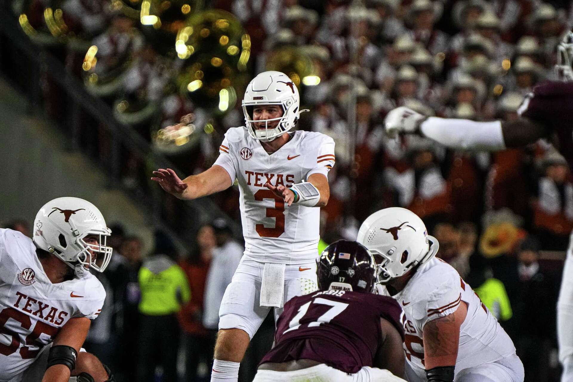 Quinn Ewers injury update: Texas football QB reportedly returns to practice