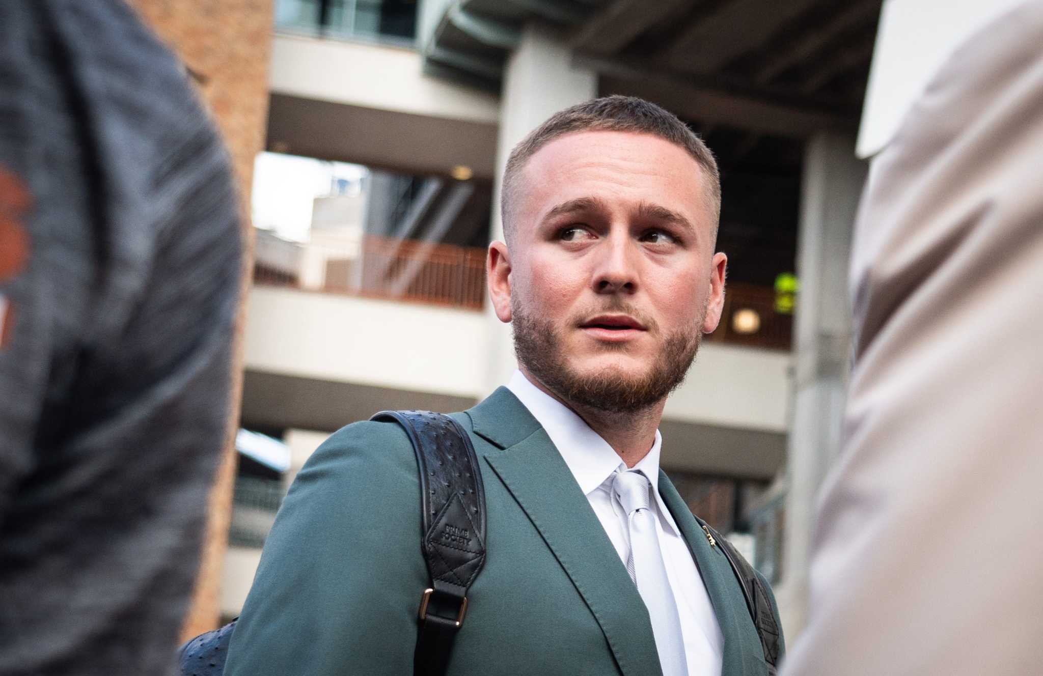 Quinn Ewers injury update: What Texas football Friday availability ...