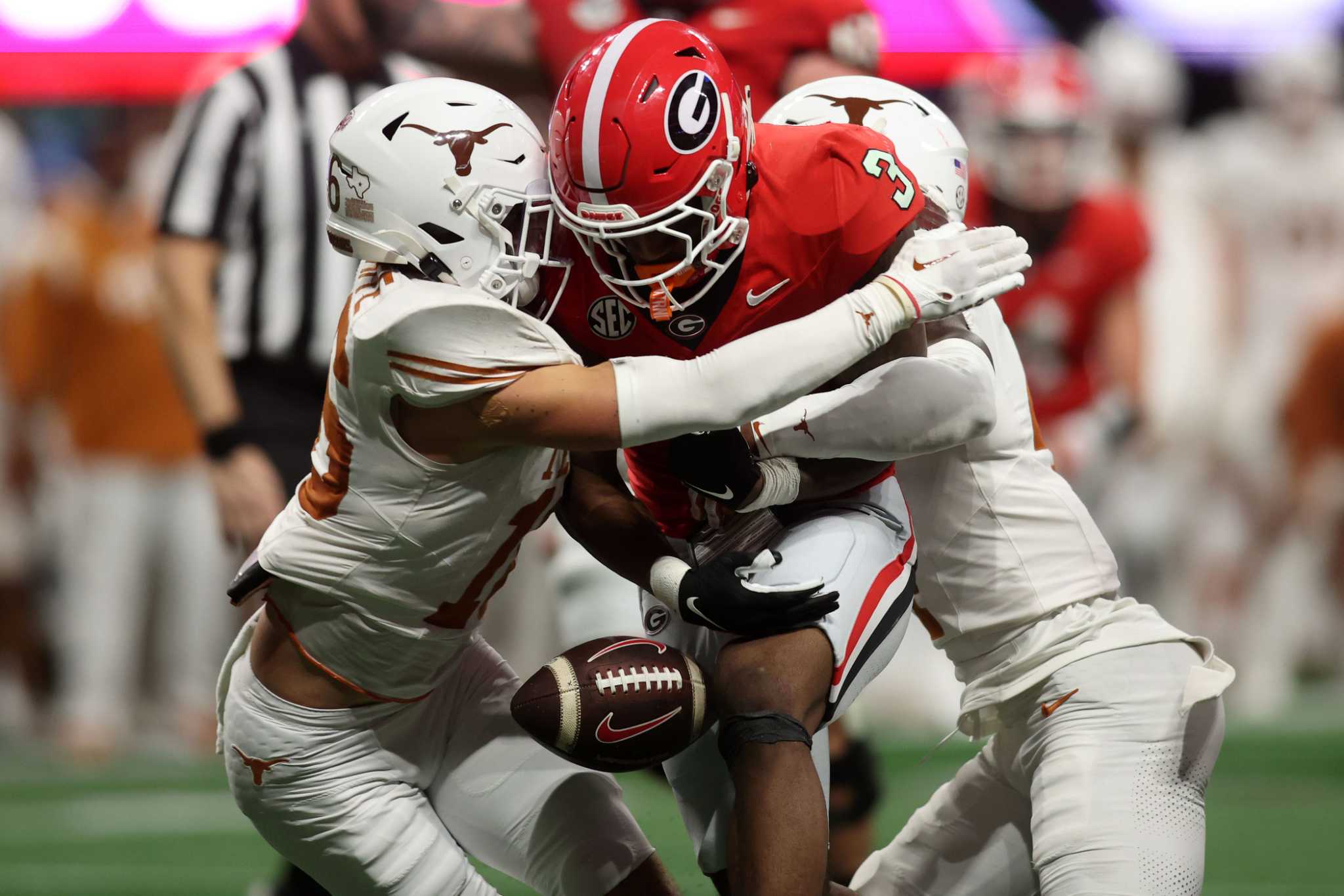 Texas football fans react to SEC title game loss to Georgia: 'Zero ...