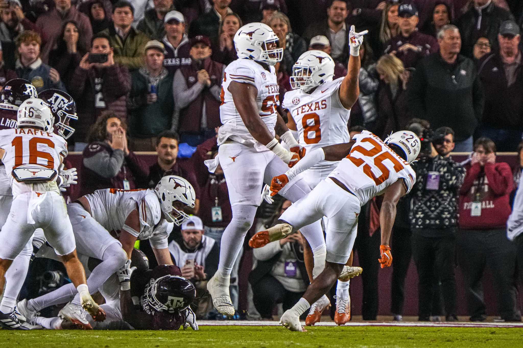 Why Texas football can win a national title | Golden