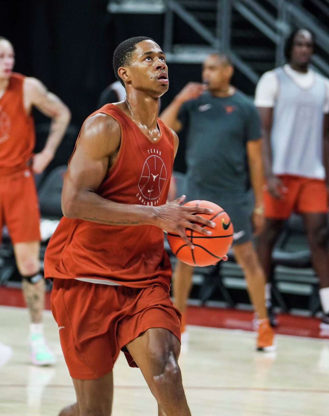 Texas basketball players like team's performance during TCU scrimmage