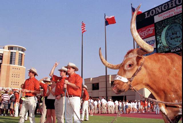5 things to know about Bob Bowman, Texas' new swimming coach