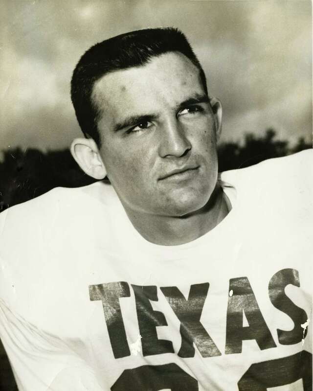 Texas Longhorns football starting quarterbacks through the years