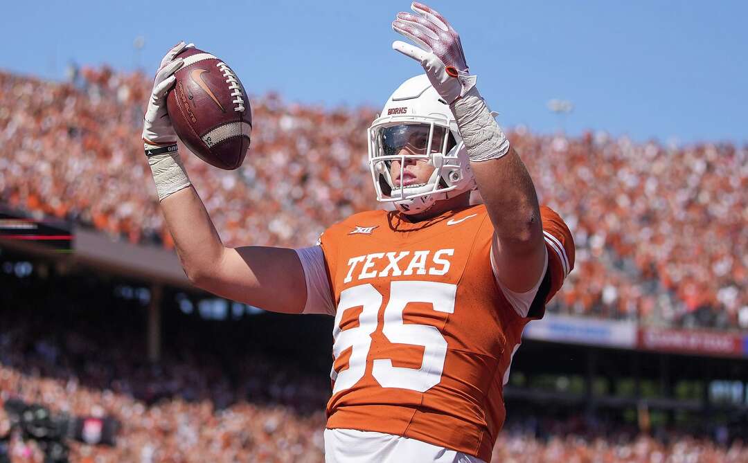 Tennessee Titans pick Gunnar Helm, Texas TE, in 4th round of 2025 NFL draft