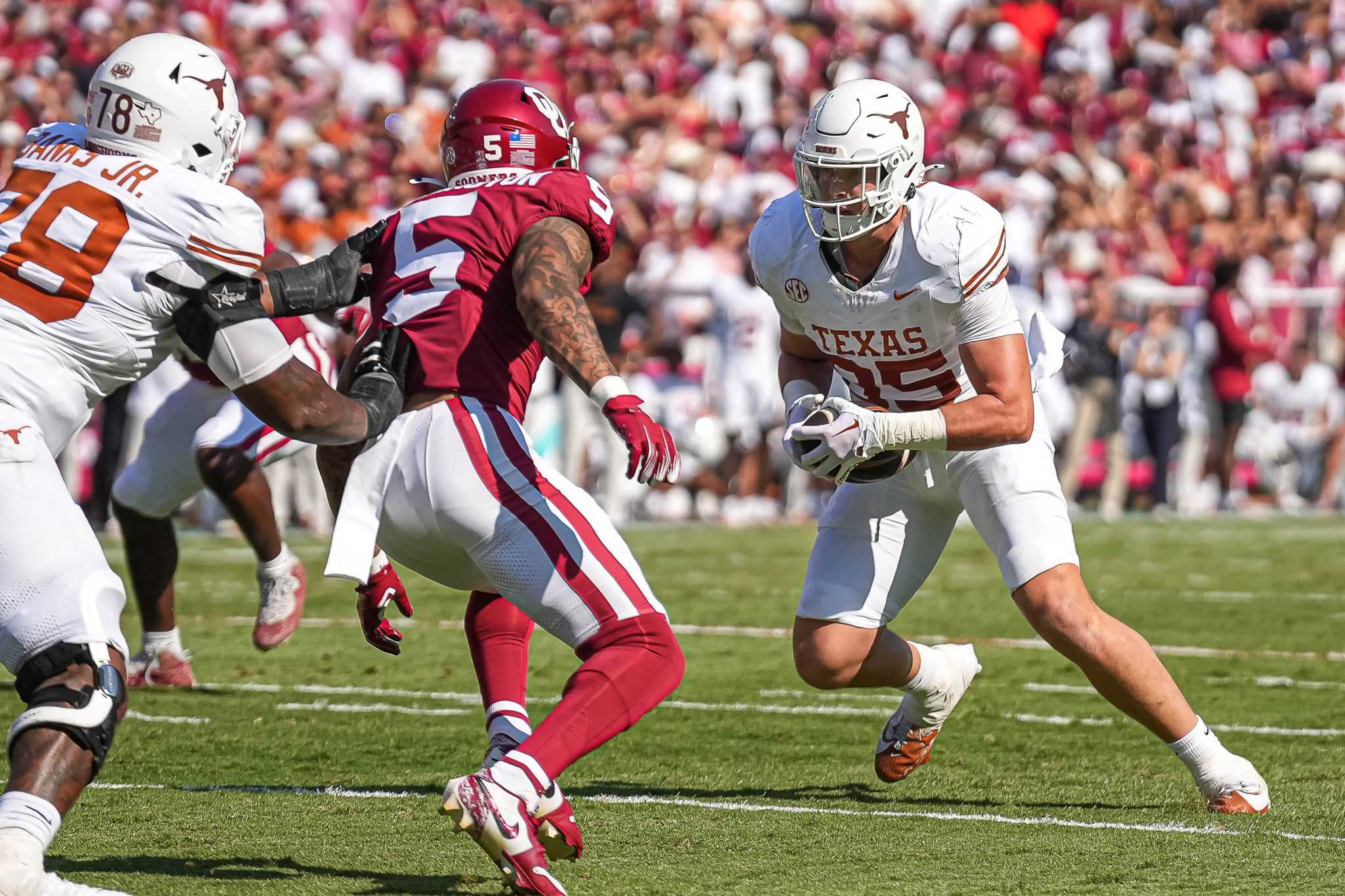 Texas football beats Oklahoma, 34-3: Final score, highlights from Week ...