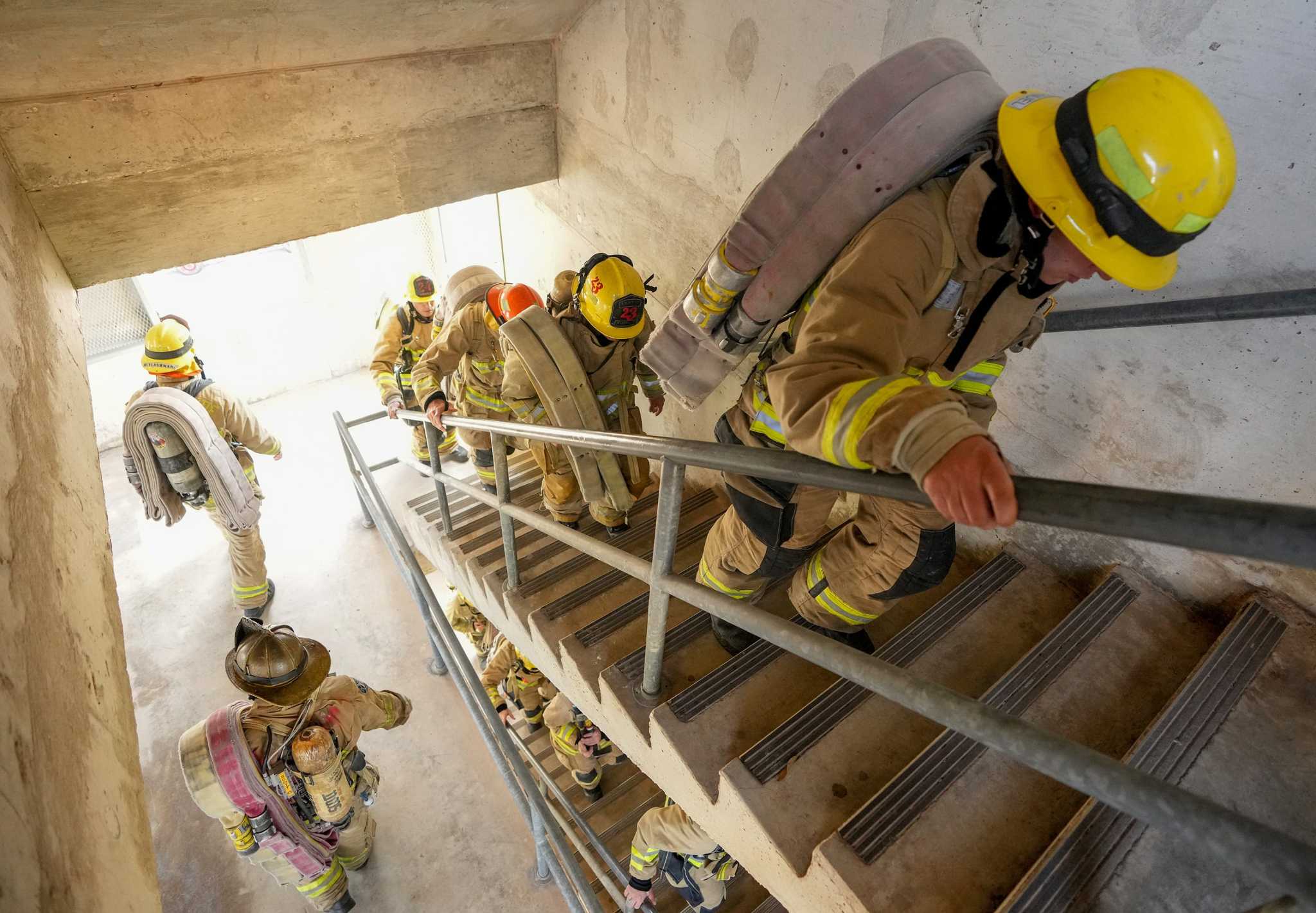 Austin firefighters to be given raises after arbitrators outline new ...