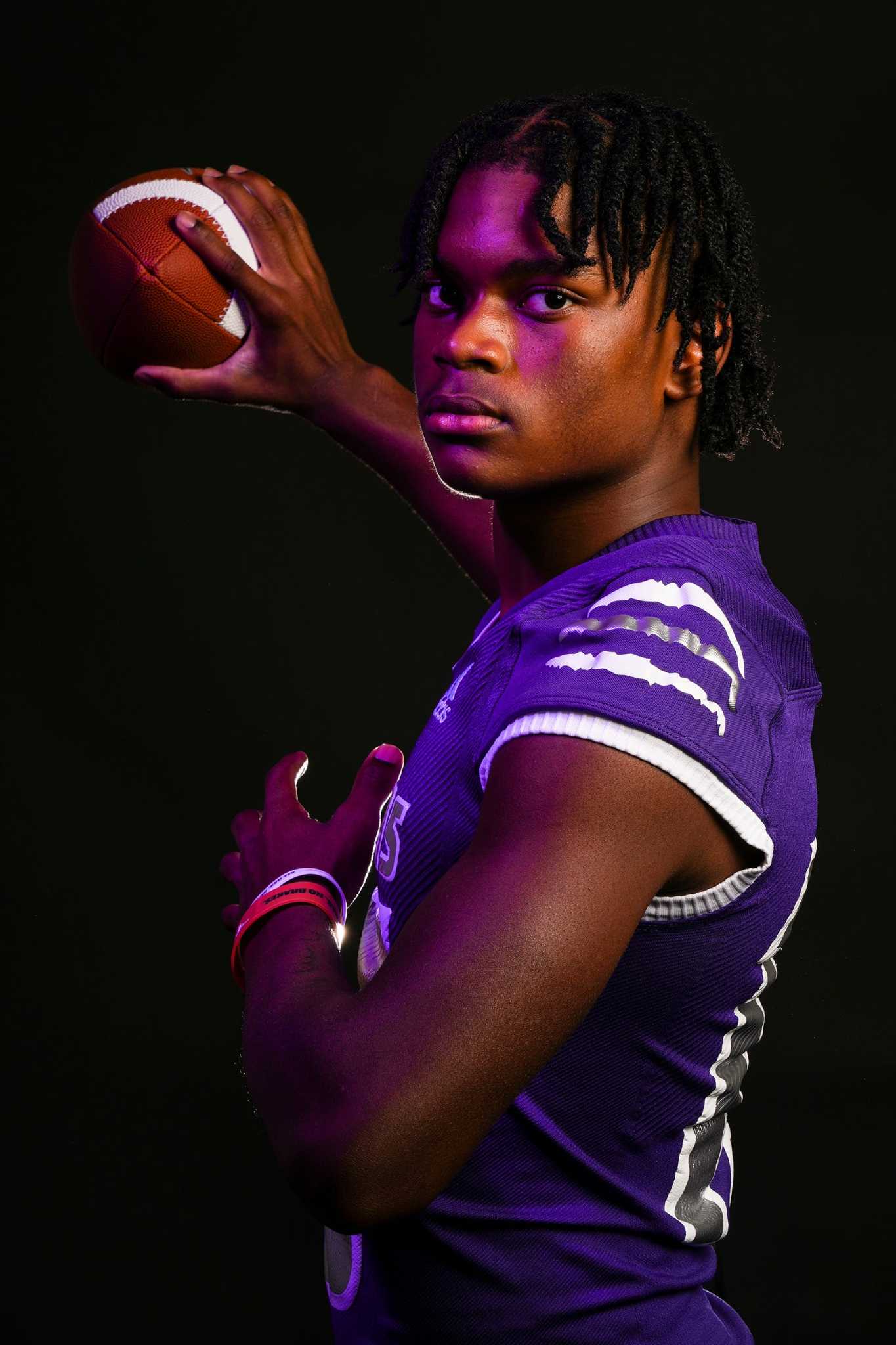 Faces off the Field: Meet Ali Scott, junior quarterback, LBJ
