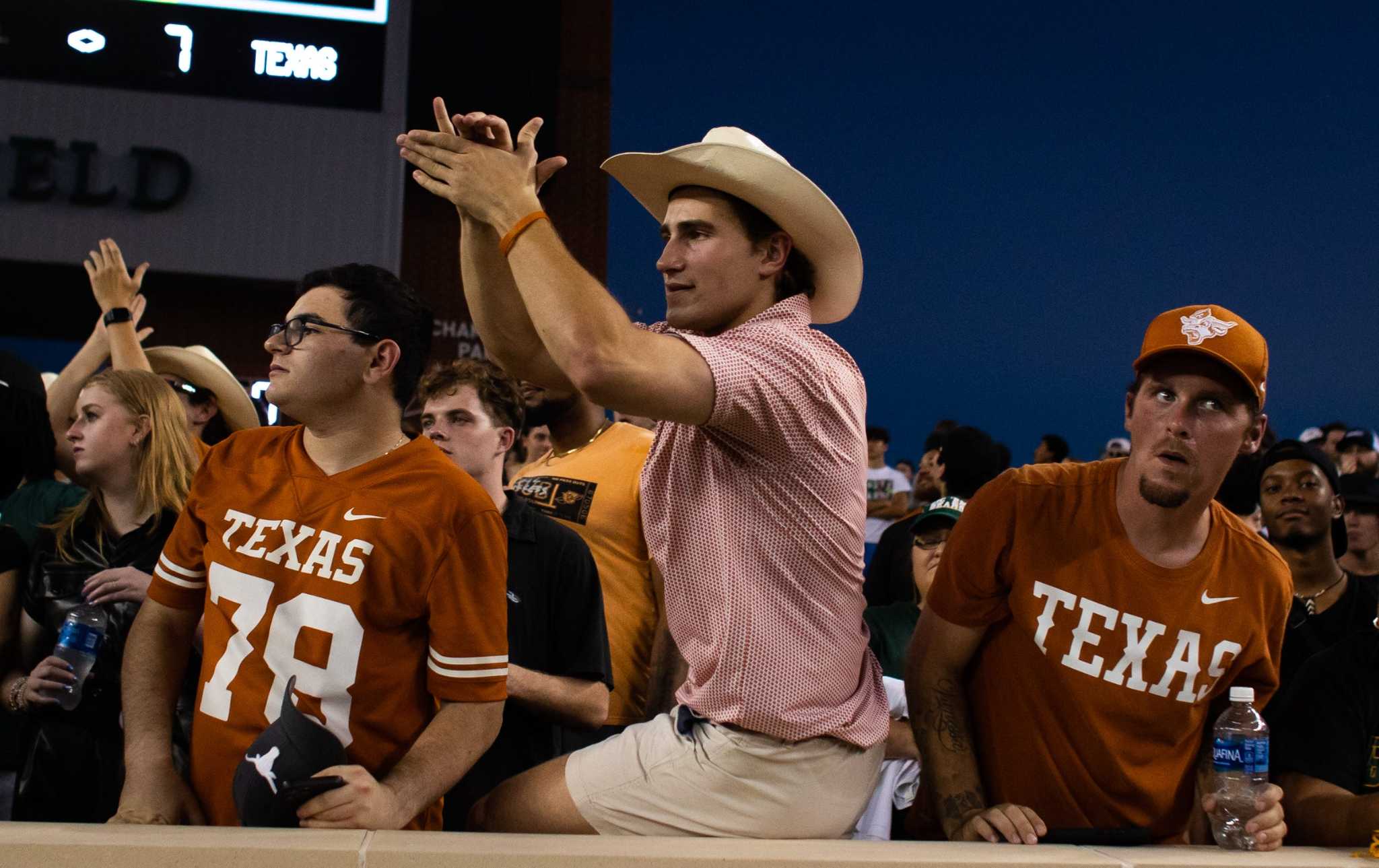 Check out the best fan photos from UT vs. Baylor football game
