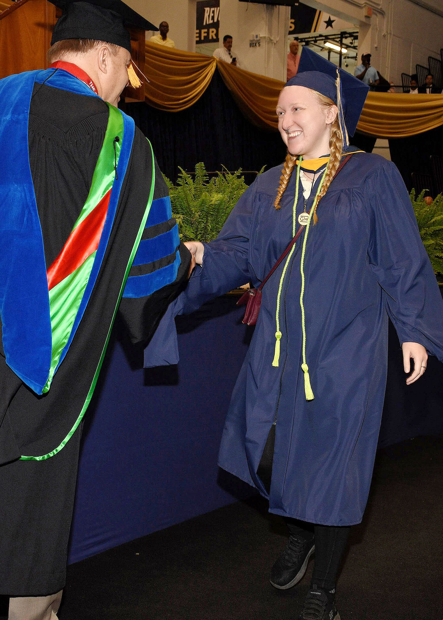 Taylor Mitchell earns master’s in human paleobiology from GWU