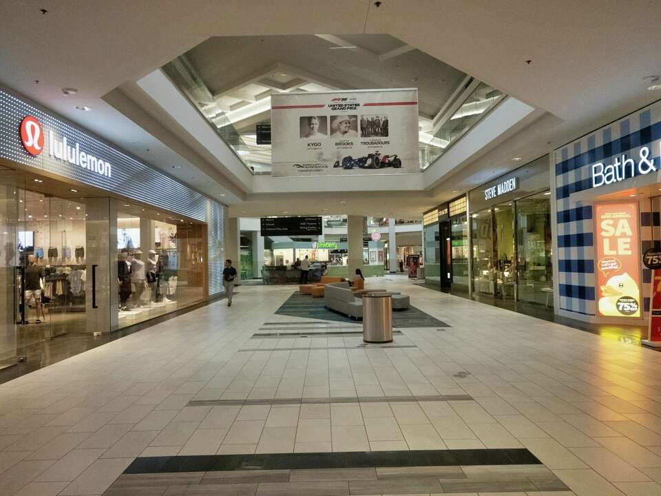 Visiting the last mall in Austin, Barton Creek Square mall
