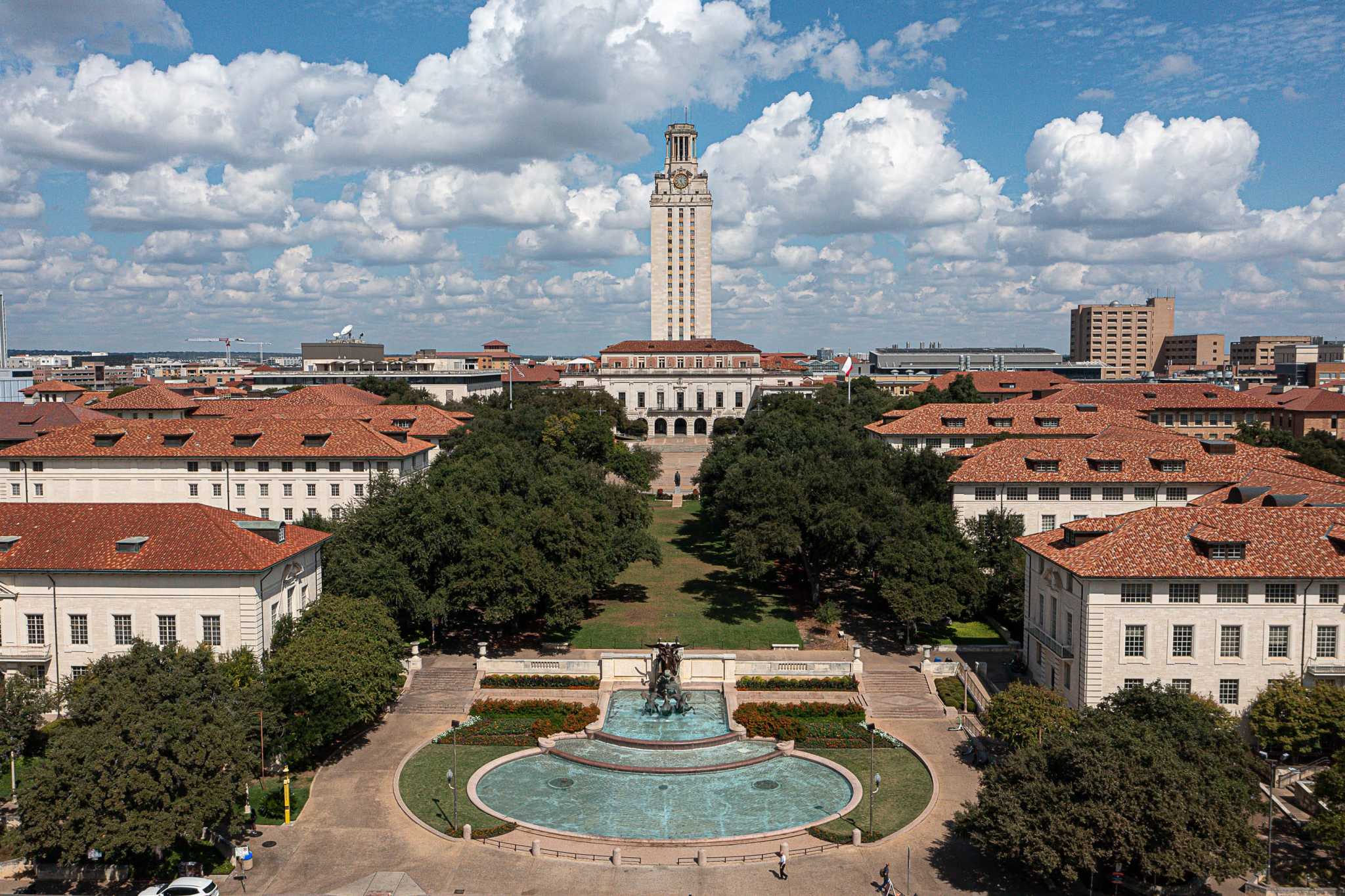 UT-Austin ranks second in best Texas colleges, study shows. See which ...
