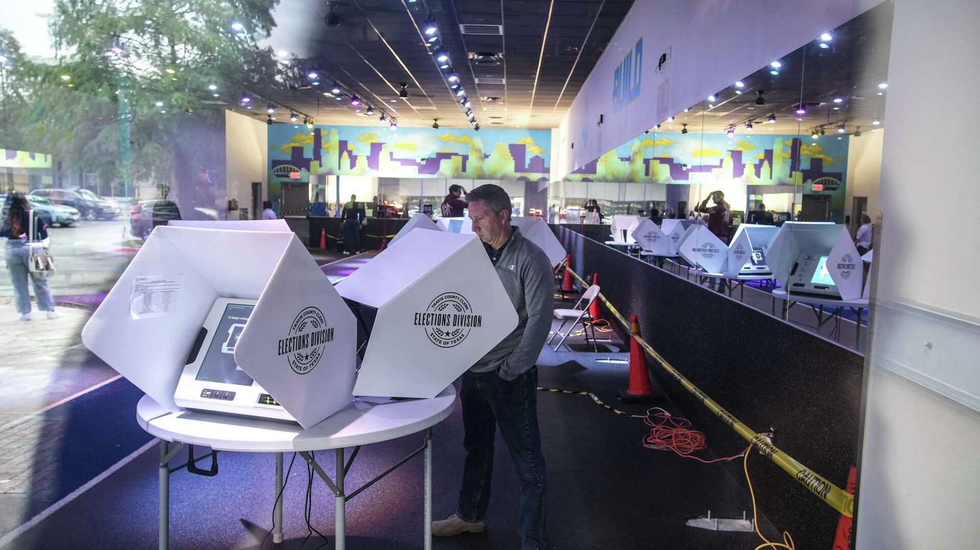 Austin-area Election Day voting locations, polling hours and more