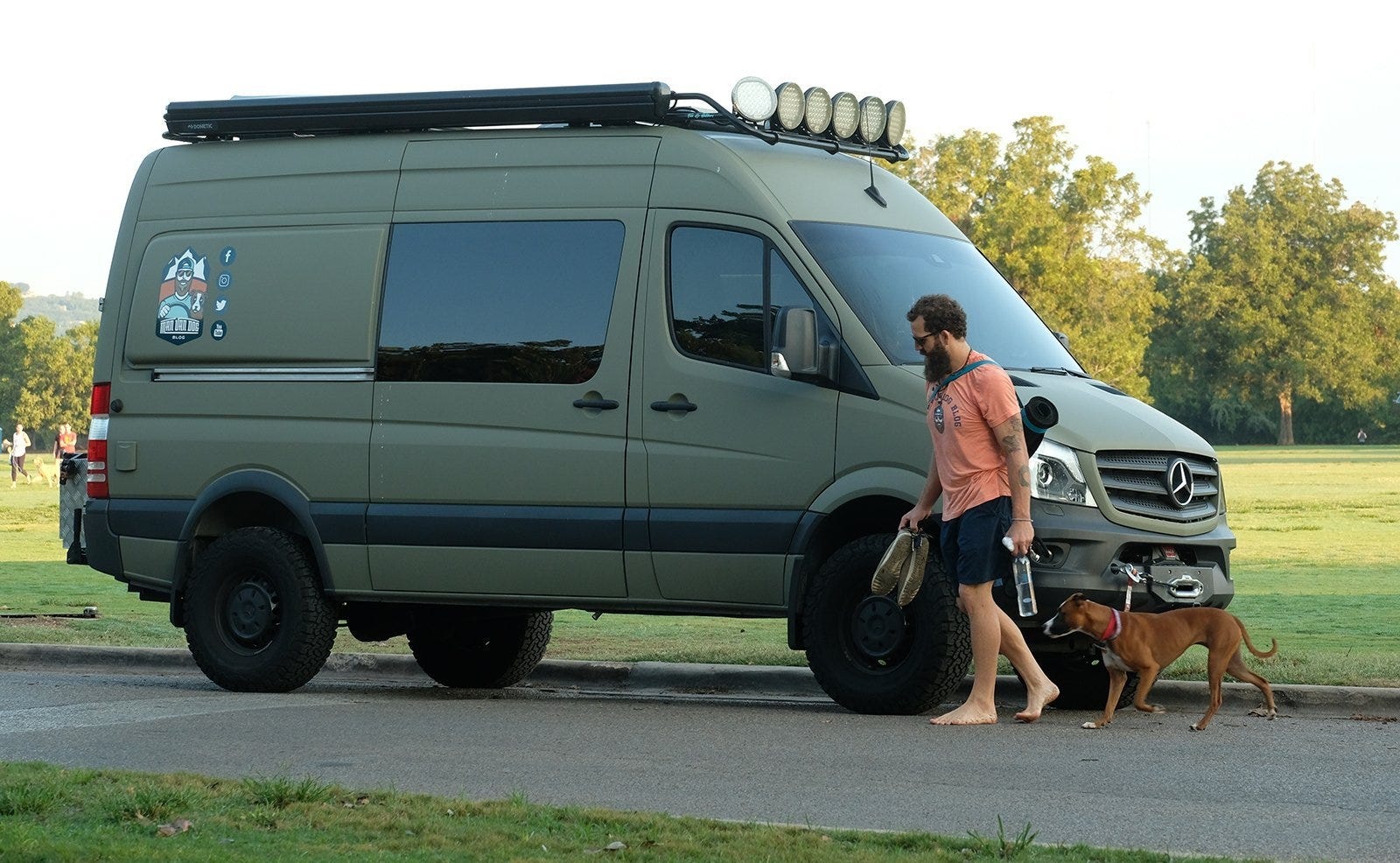 Meet Joe Hawley and his dog, Freedom, of ManVanDogBlog