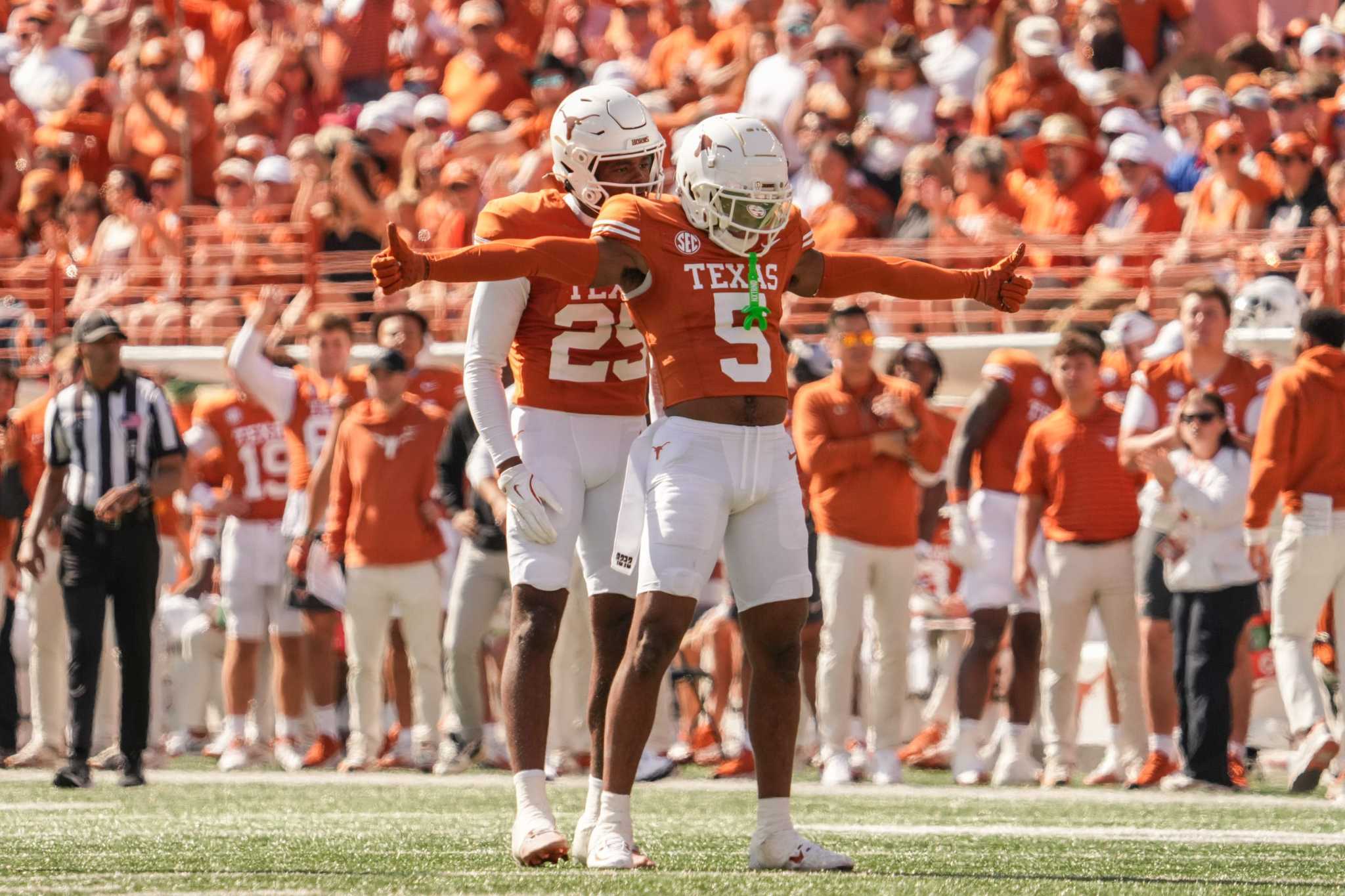Texas football cornerback Malik Muhammad prepares for San Jose State