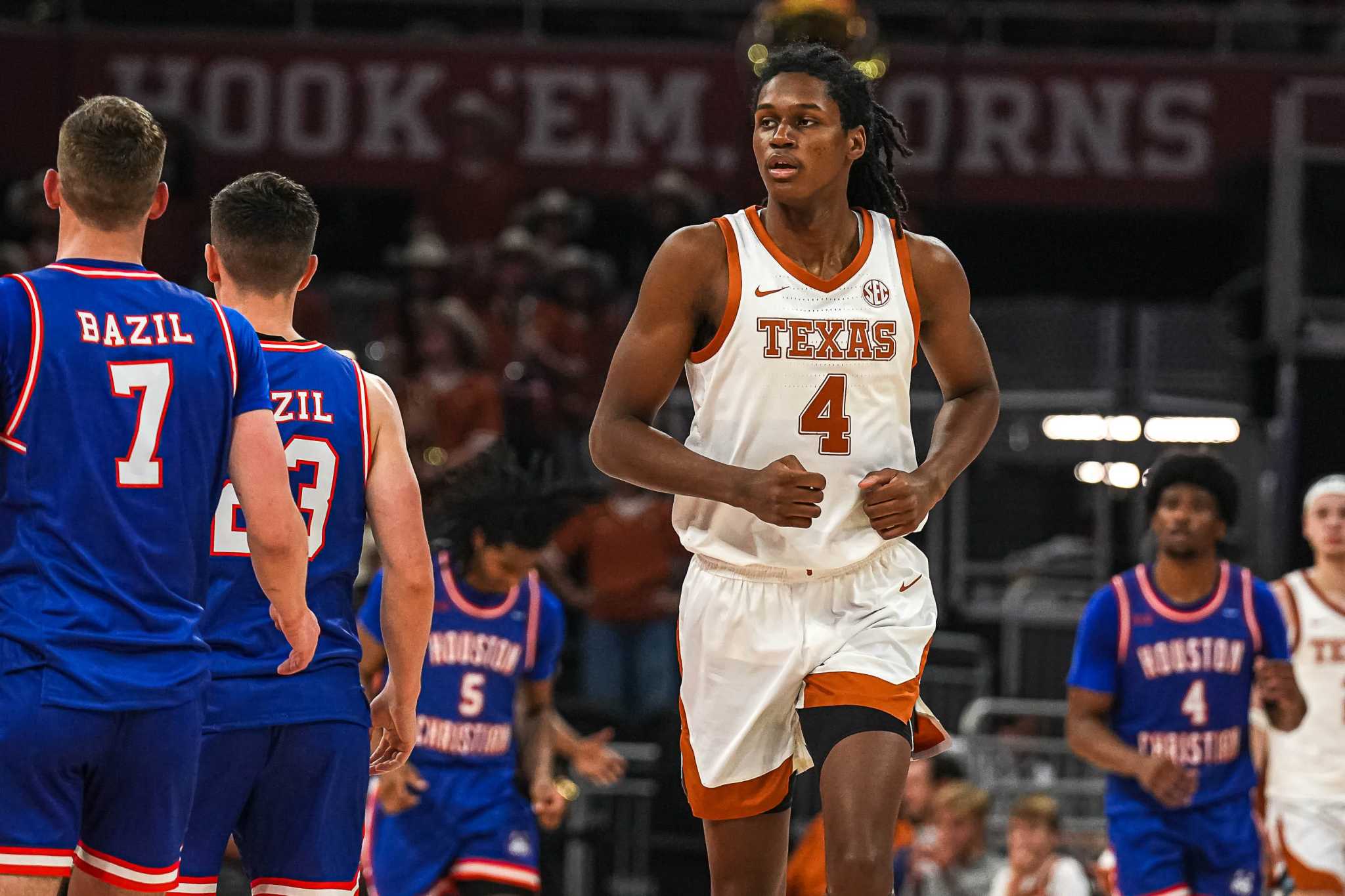 Texas A&M basketball recruiting: Jamie Vinson, ex-Texas big man ...