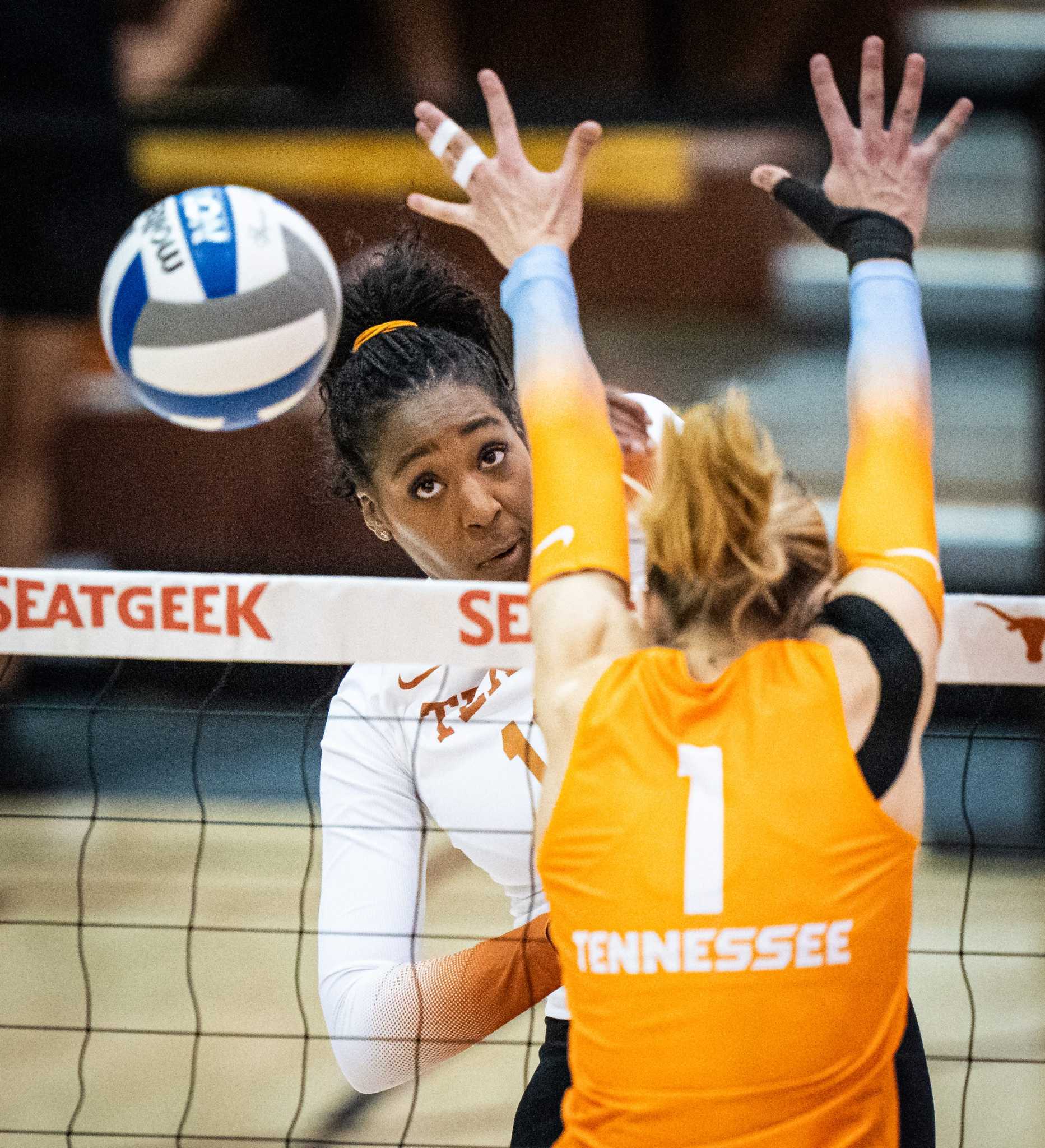Texas volleyball vs Tennessee: Longhorns sweep Vols, but Kentucky wins ...