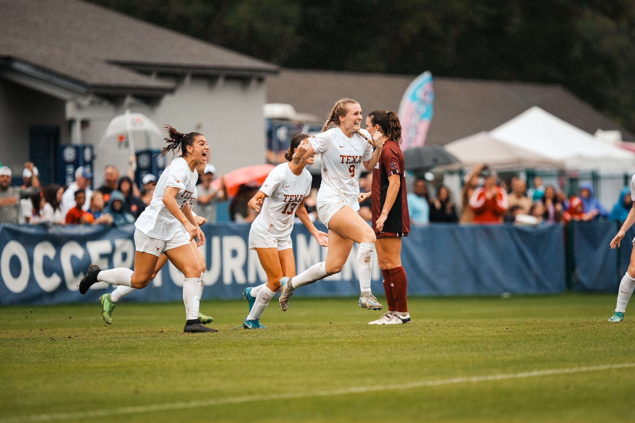 Texas soccer beats Boston University: Score-by-score updates from NCAA ...