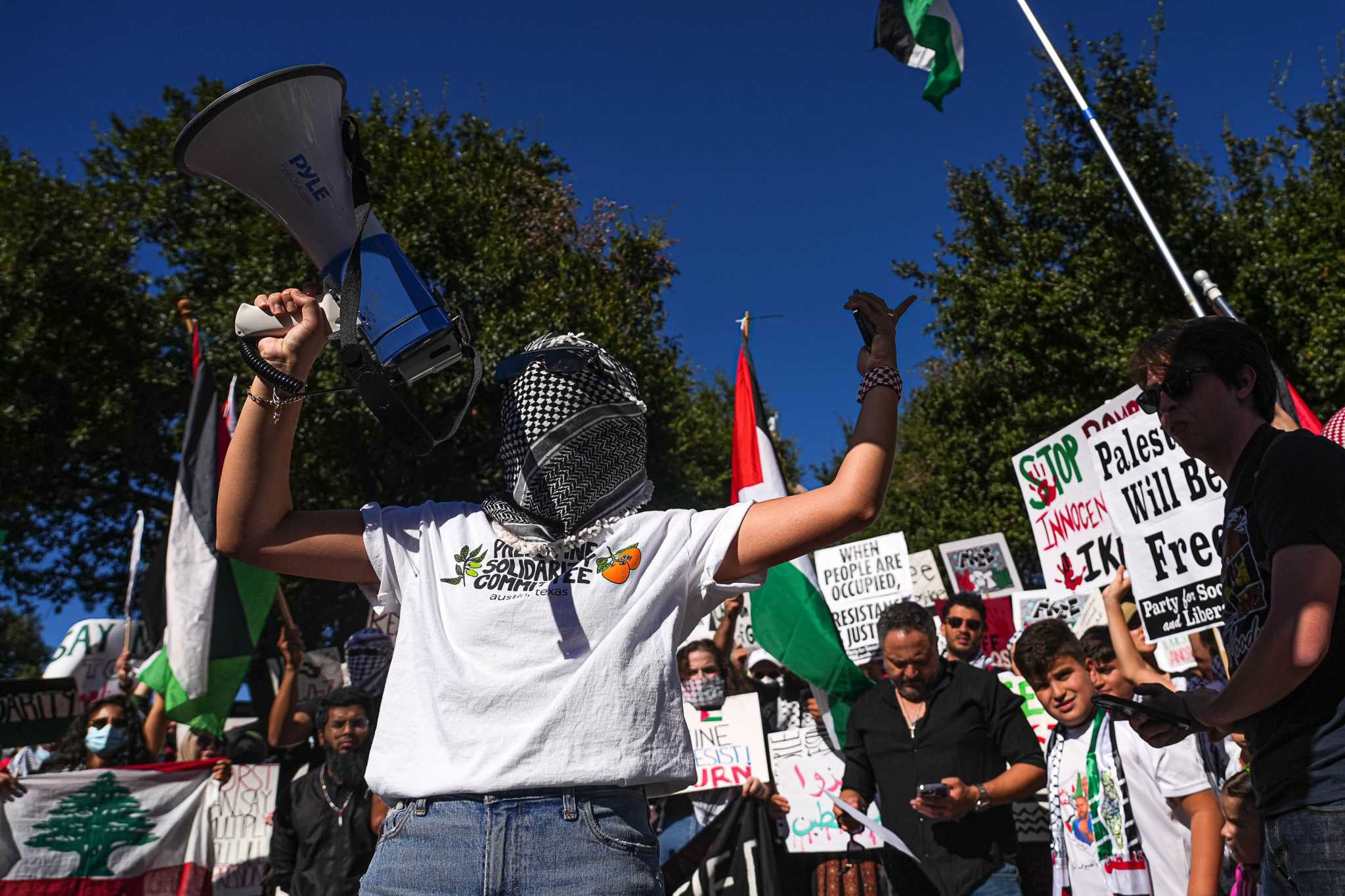See photos of the Israel and Palestine rallies at the Texas Capitol