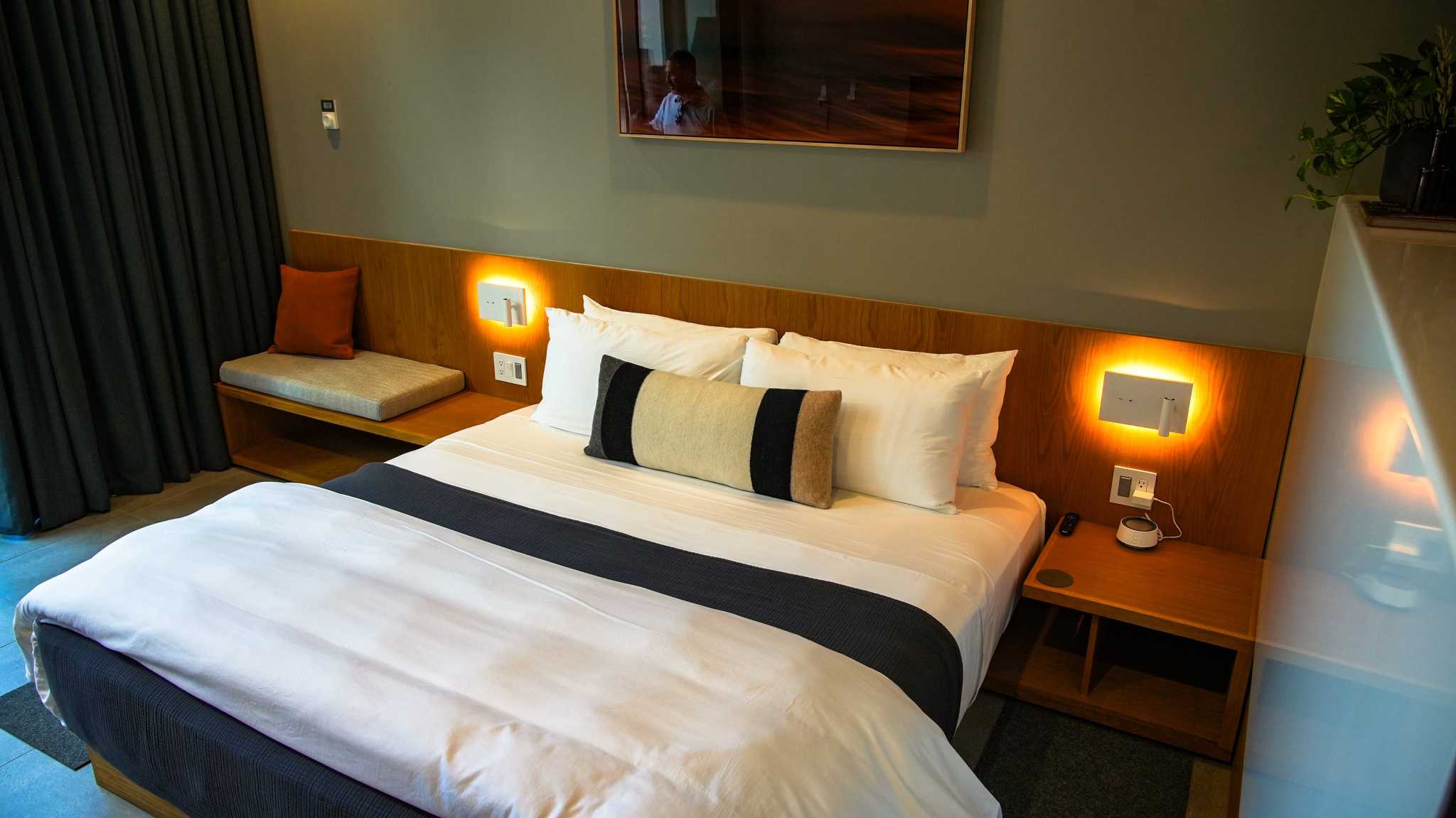 See what the new Austin Frame Hotel – SoCo has to offer