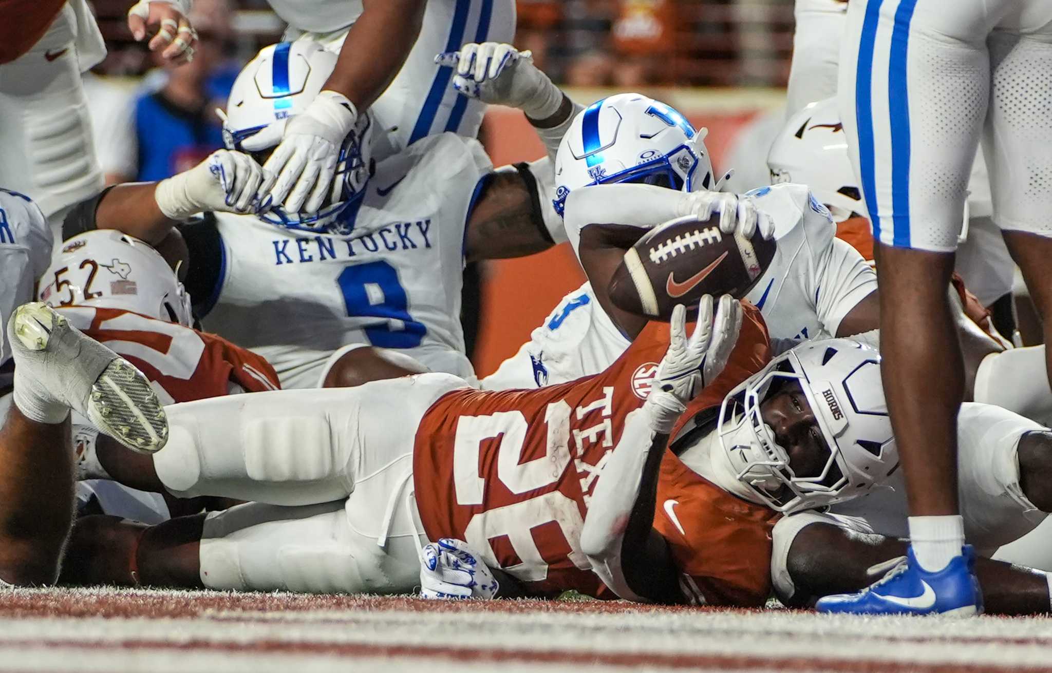 Texas vs Kentucky: Quintrevion Wisner, Longhorns hold off Kentucky with ...