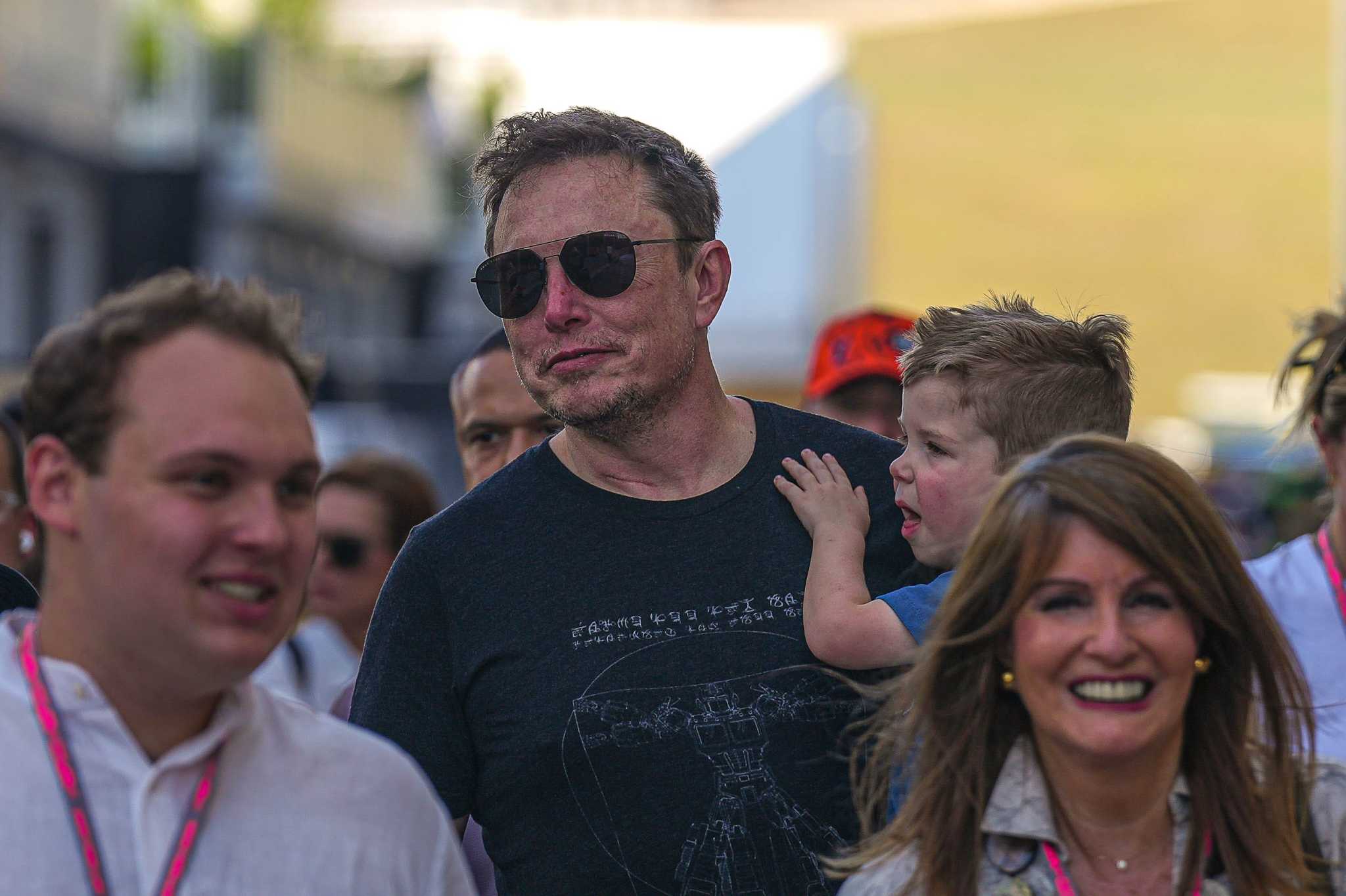 Elon Musk urges people in L.A., New York to move to Austin