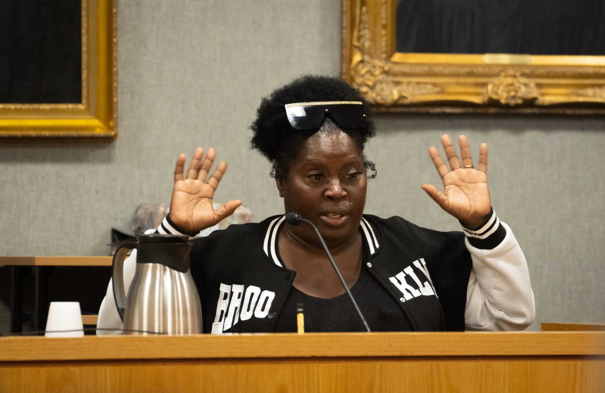 911 caller testifies during Austin officer Christopher Taylor's trial