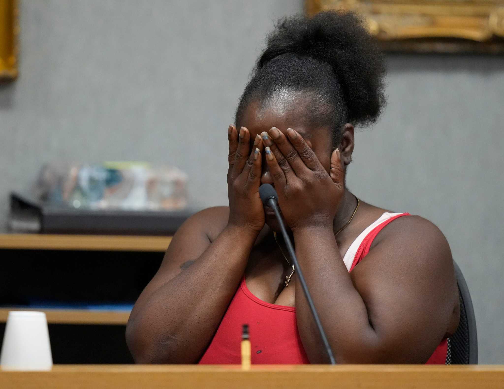 Murder trial of Austin police officer Christopher Taylor begins