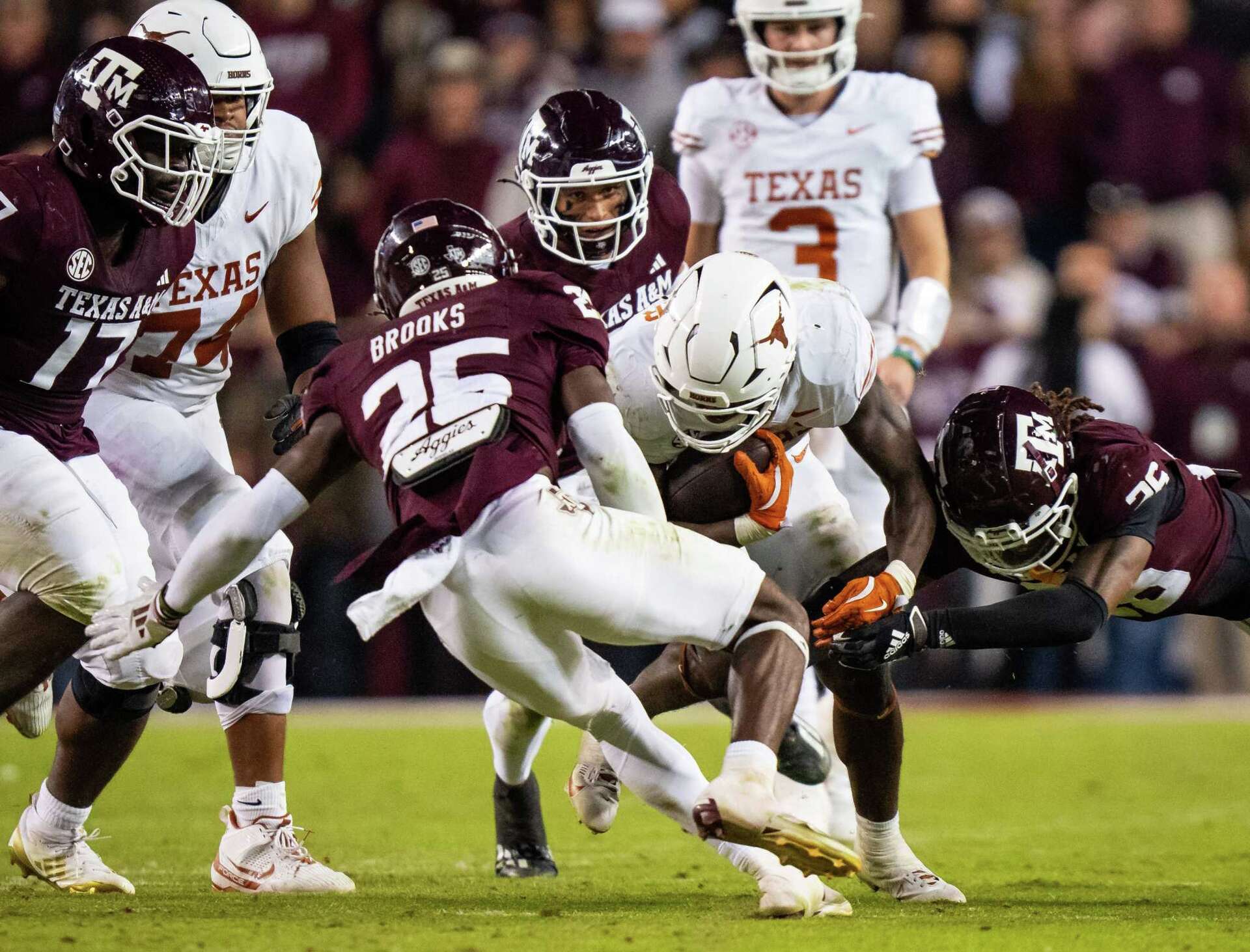 Texas football beats Texas A&M: Score-by-score recap, highlights