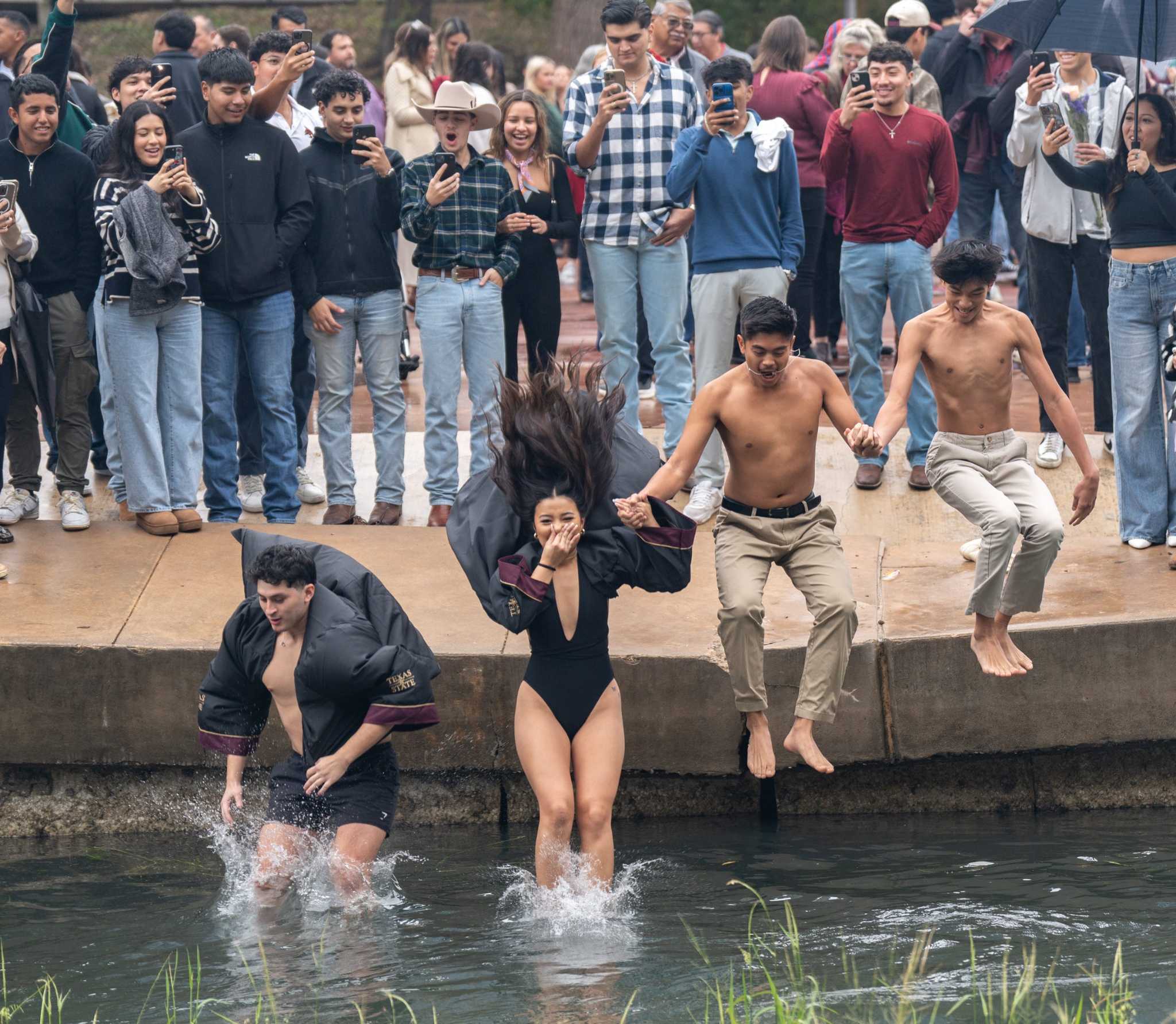 Texas State honors 2020and 2024 graduates in commencement ceremonies