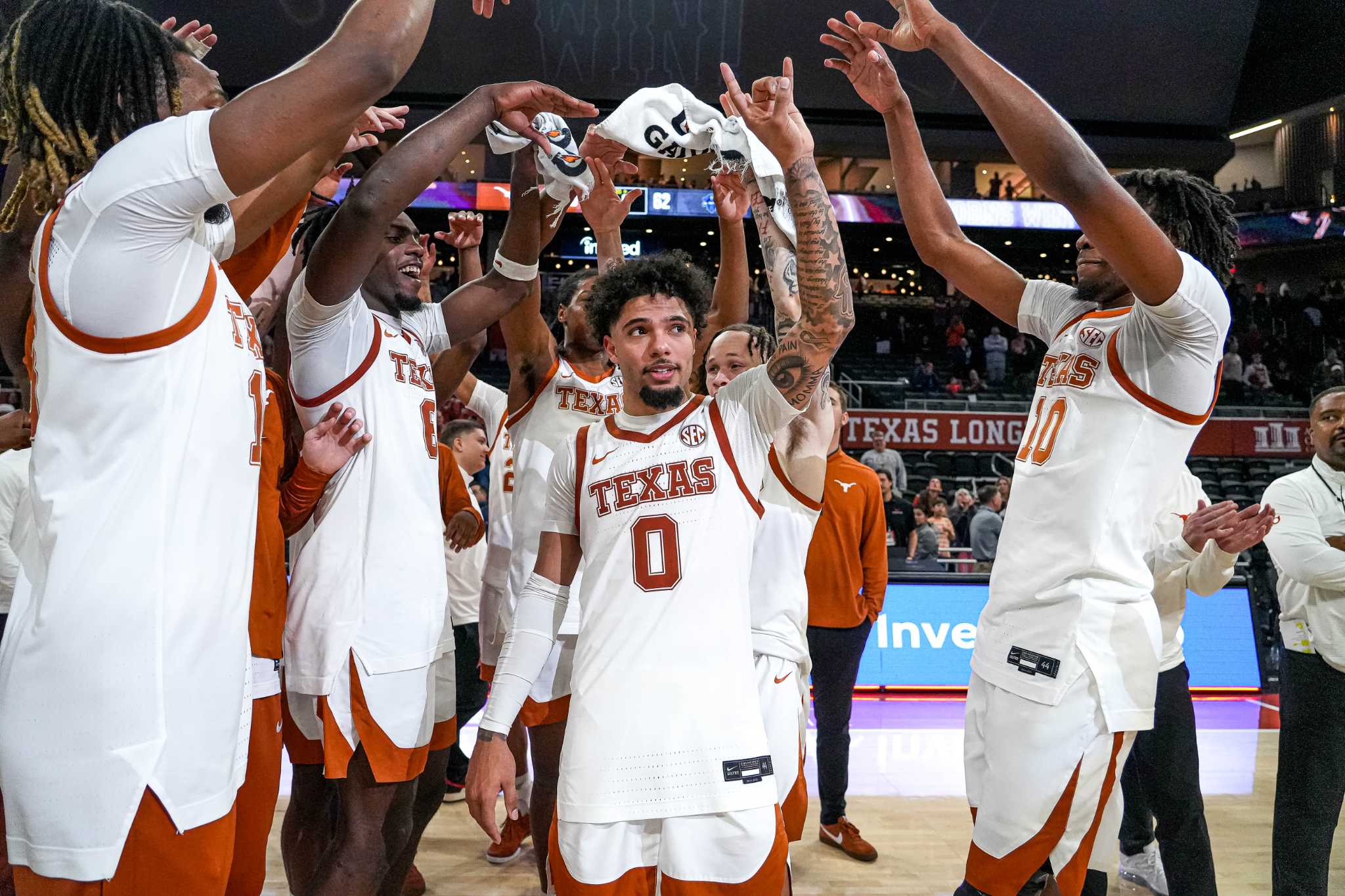 Jordan Pope sets record as Texas basketball roll past New Orleans
