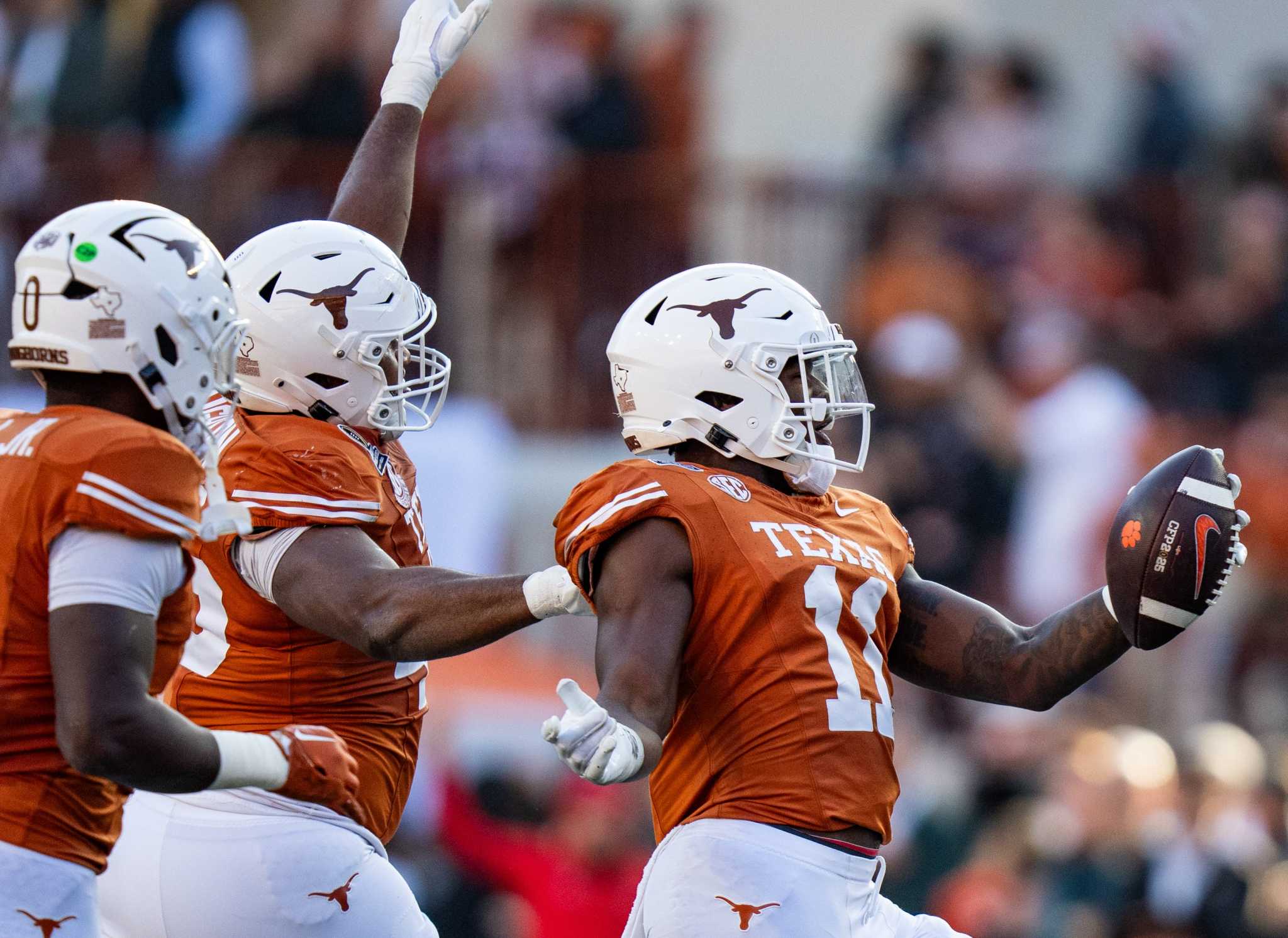 Texas football can ride its old-school throwback defense to a CFP ...
